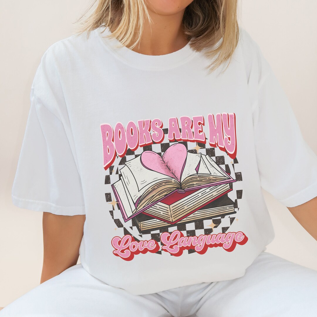 Aesthetic Valentine Book Tee Romantasy Reader Book Addict Oversized ...