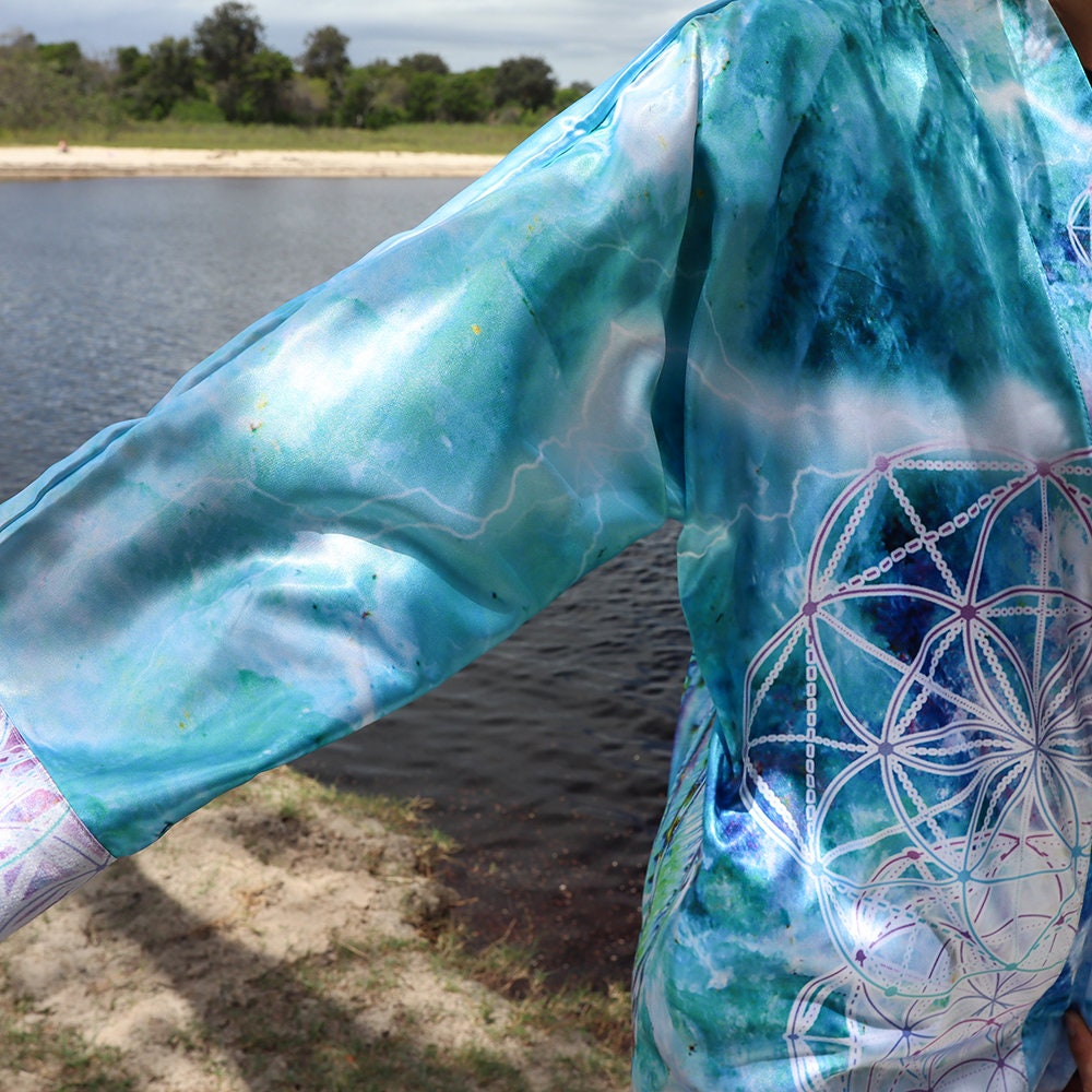 Fluorite Angels Wings Spirit Robe Kimono Style Satin Sacred Geometry ...
