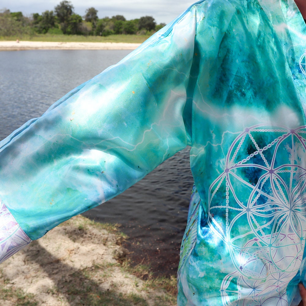 Fluorite Angels Wings Spirit Robe Kimono Style Satin Sacred Geometry ...