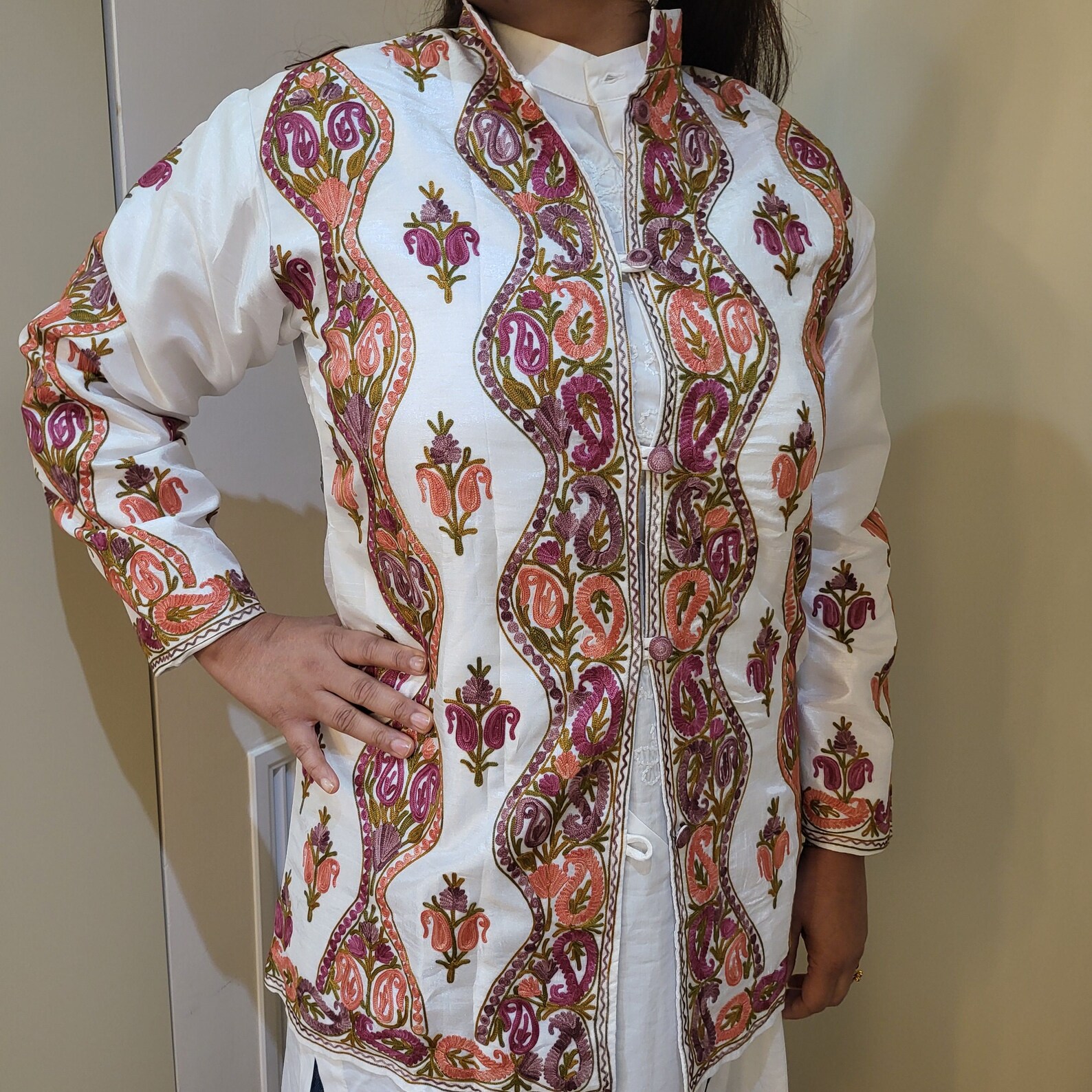 Beautiful White Hand Embroidered Long Raw Silk Kashmir Jacket/bohemian ...