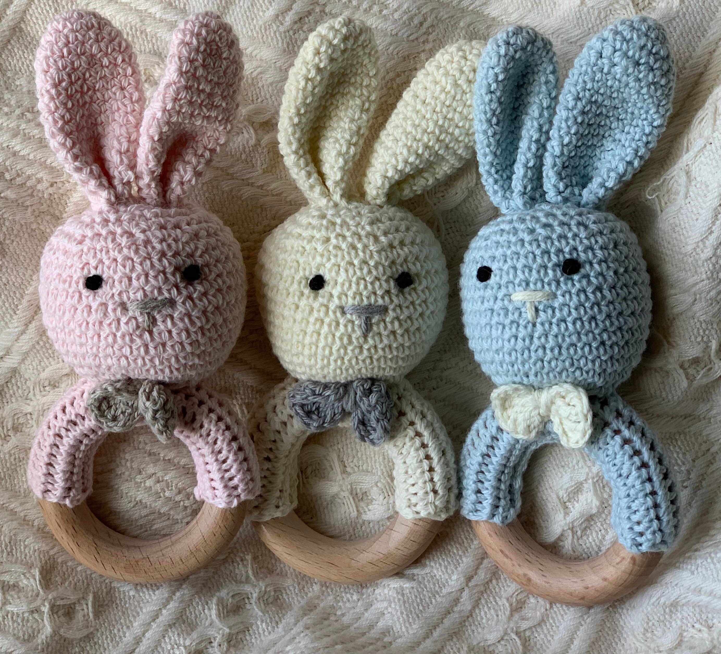 Bunny Crochet Rattle / Baby Rattle Toy/ Gift for Baby/ Wood Rattle Toy ...