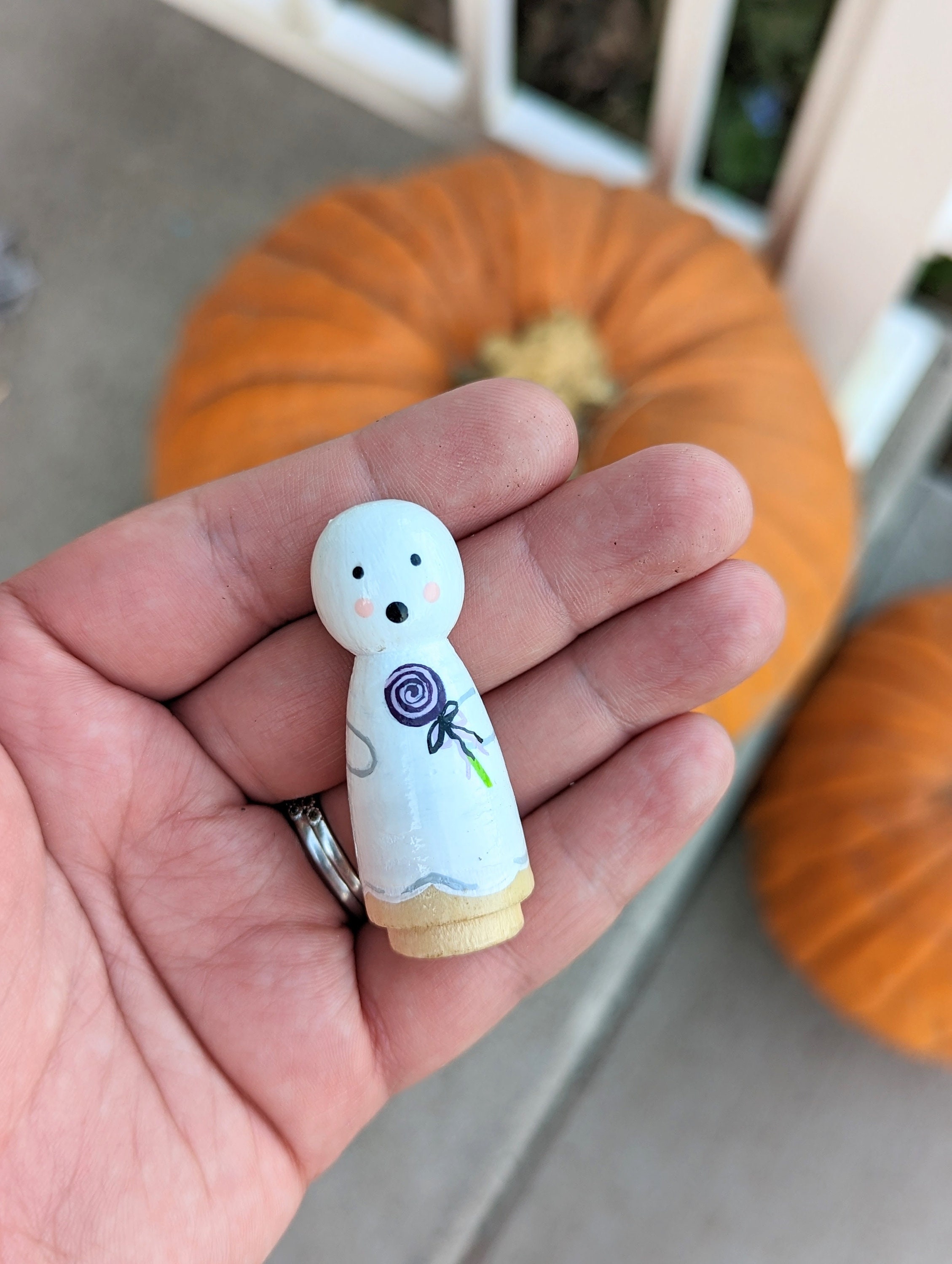 Set of Ghost Peg Dolls/ 5 Little Ghosts/ Small Ghost - Etsy