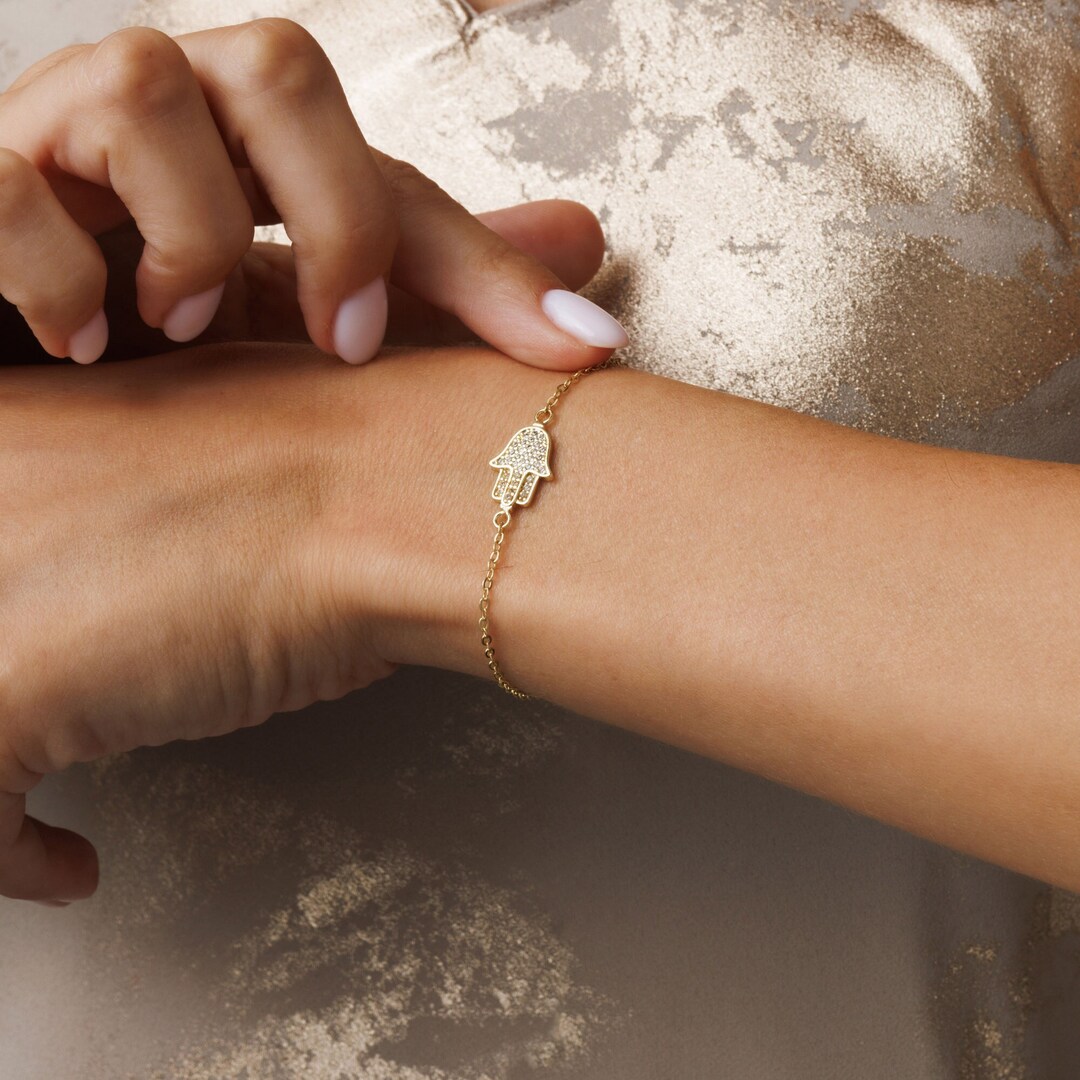 Chic 14k Gold-filled Hamsa Bracelet for Women | Shower Safe, Tarnish-free | Contemporary Evil ...