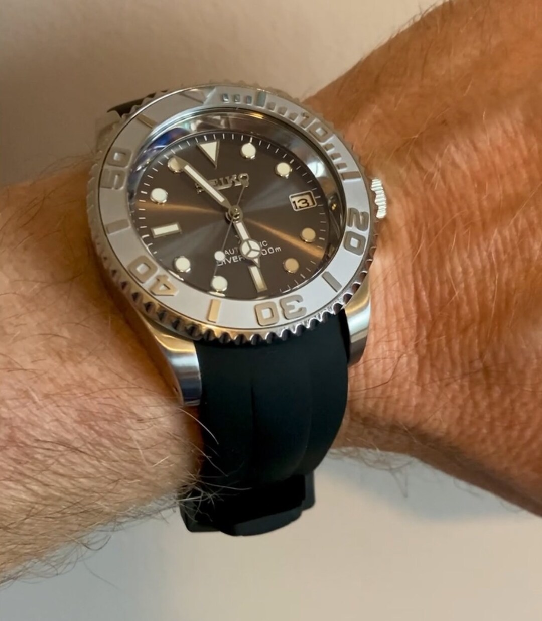 SKX YM Divers Watch Mod 3 Oclock Crown, Sunburst Dial With Merc Style ...