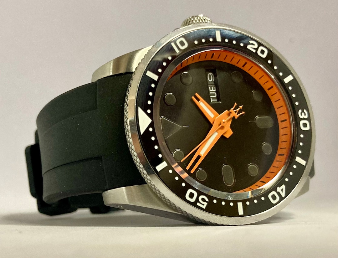 Sterile Dial SKX Conversion Sub Style Case With Knurled Bezel, Knurled ...