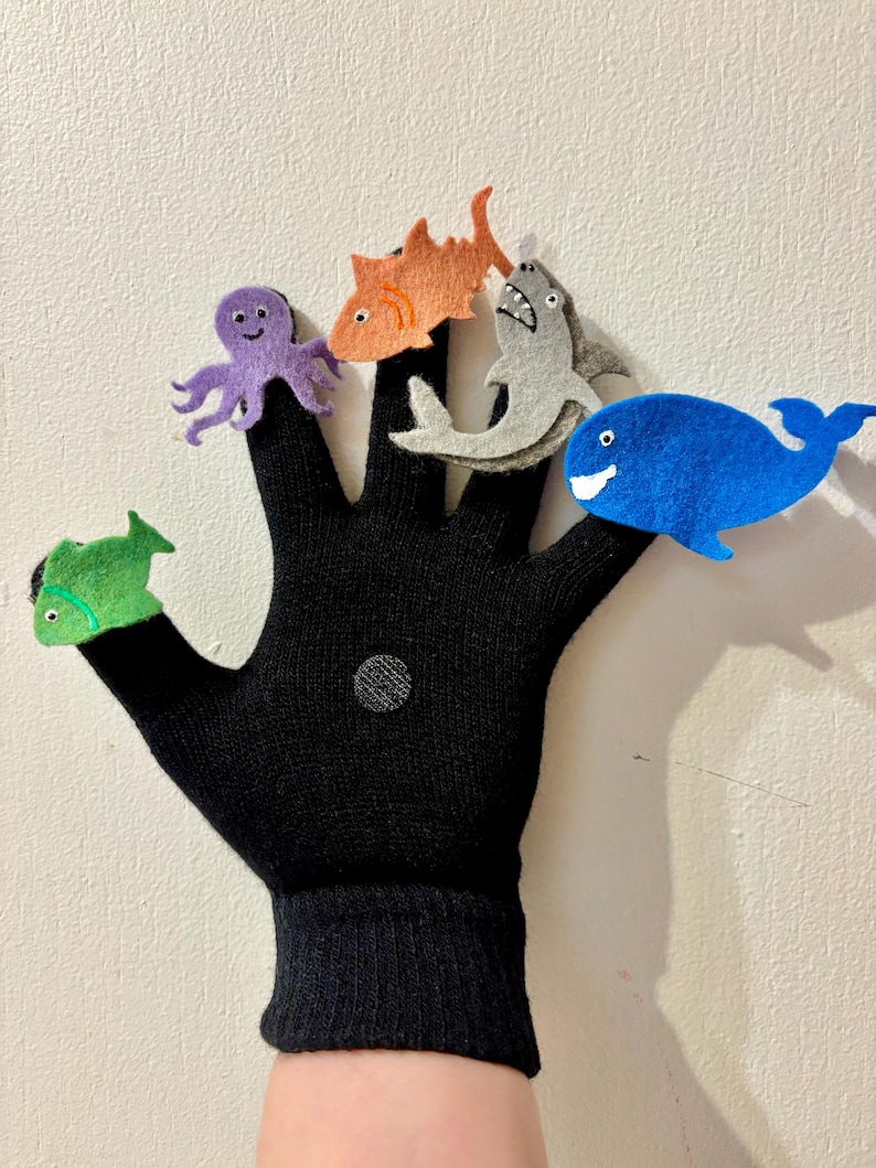 Felt Story Glove Set, Preschool Circle Time, Library Prop - Etsy