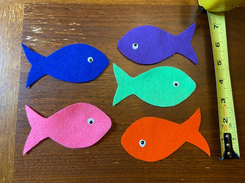 5 Little Fish Teasing Mr. Shark Felt Set //felt Board Story //felt Set ...