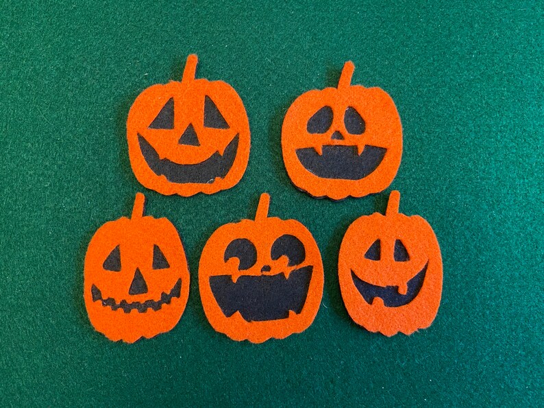 5 Little Pumpkins Sitting on a Gate Felt Rhyme //felt Board Story ...