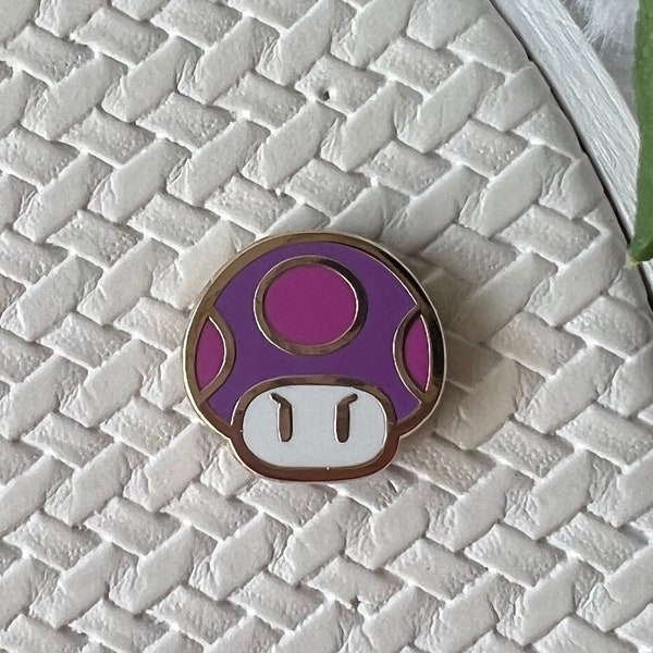 Nintendo Enamel Pin - Etsy