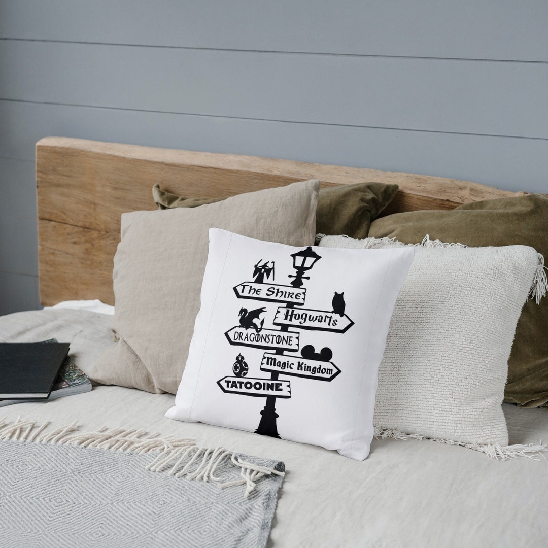 Customizable Multifandom Vinyl Decal Lord of the Rings - Etsy