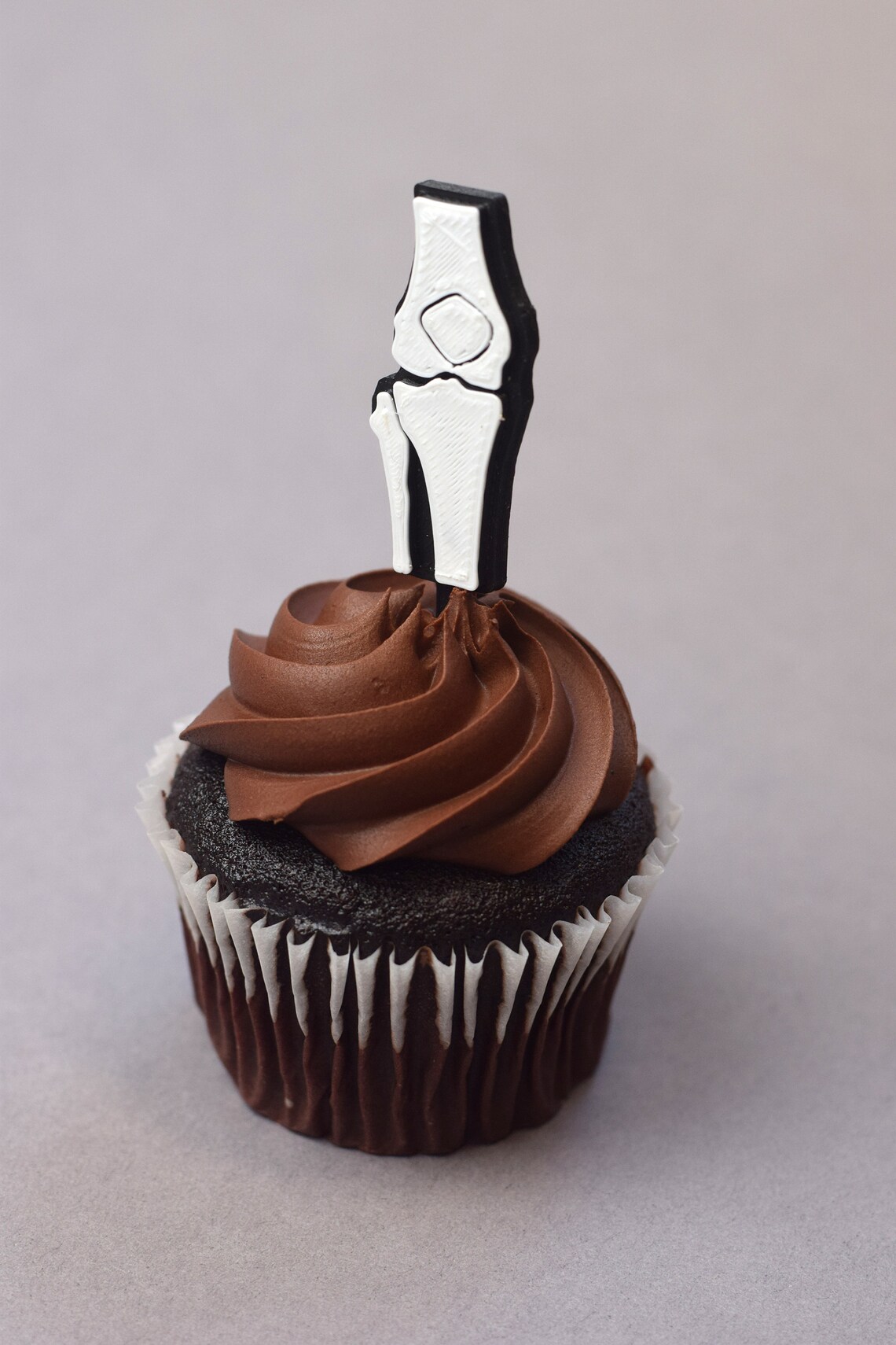Knee Bone Cupcake Toppers, Skeleton Cupcake Topper, Radiologist Gift ...