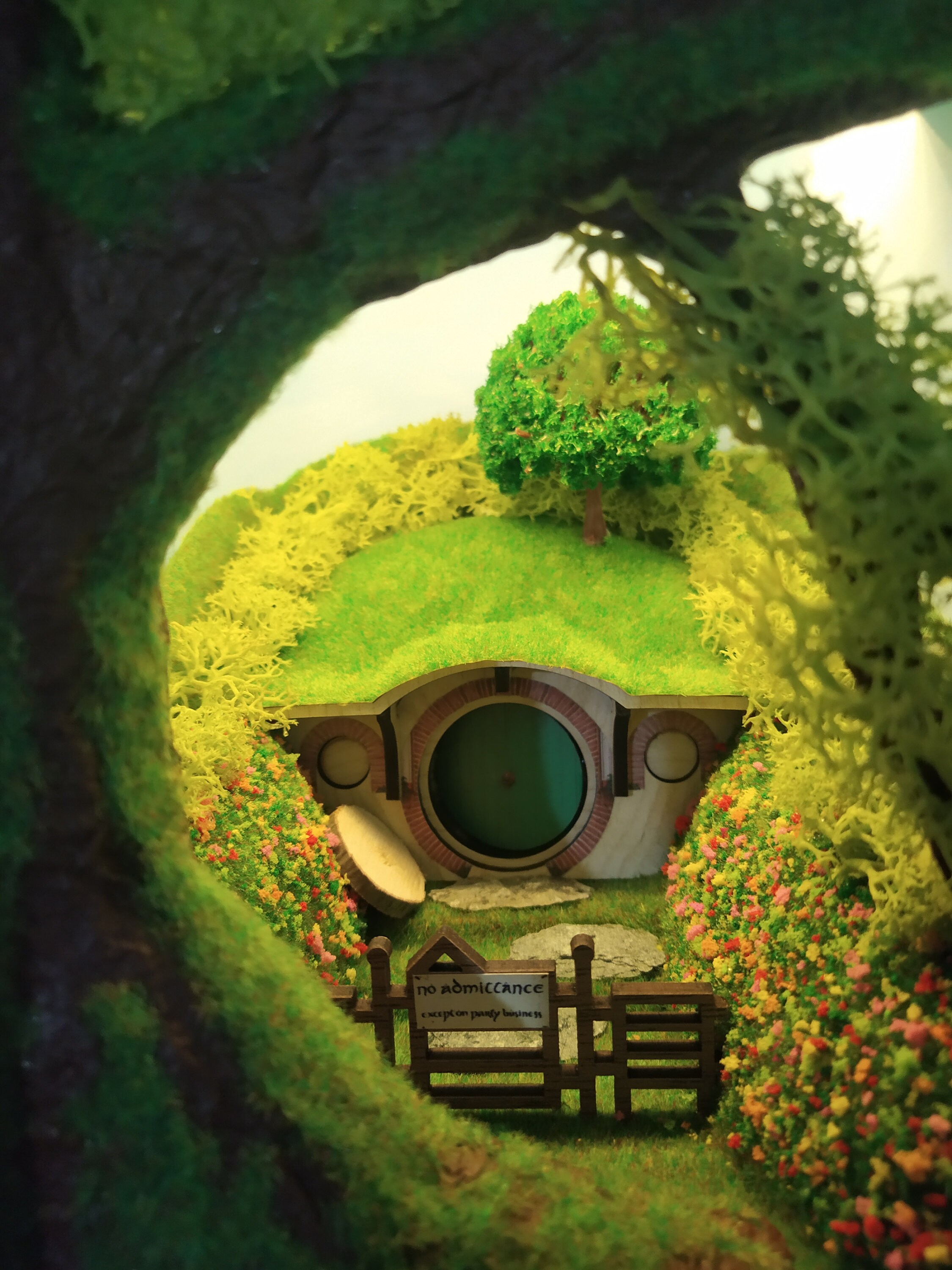 Hobbit House Book Nook | Fantasy Burrow Diorama Bookshelf Insert - Etsy