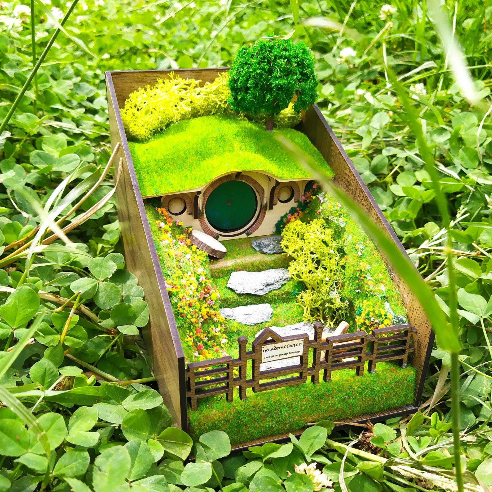 Hobbit House Book Nook Insert | Handmade Booknook | DIY Bookshelf ...
