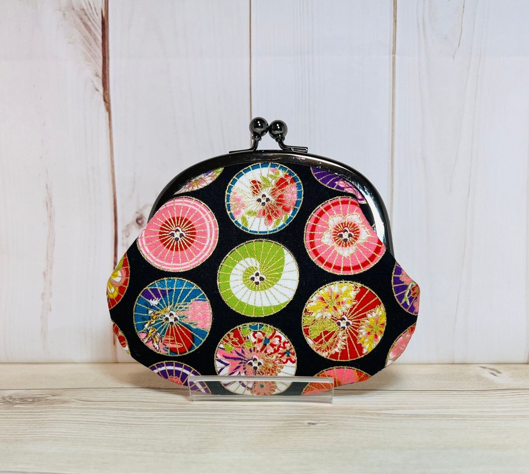 Metal Frame Kiss Lock Coin Purse Made in Japan. This Coin Purse is ...