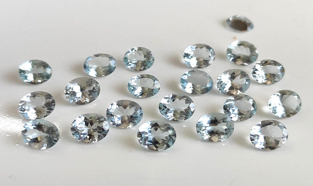 Natürliche gute hellblaue Farbe Aquamarin 3x5 Oval facettiert AAA ...