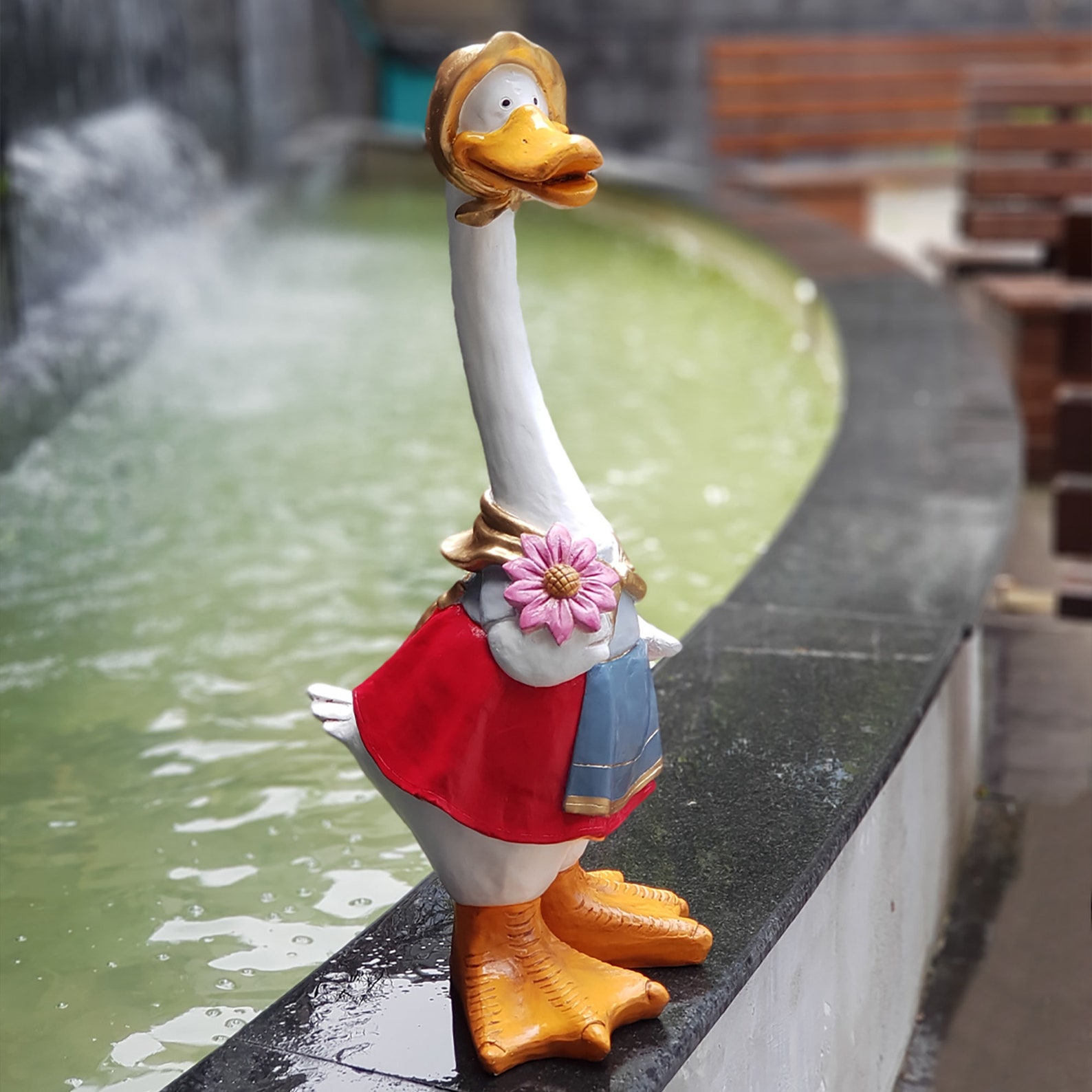 Lady Duck Outdoor Statue, Duck Sculpture as Garden Ornament ...