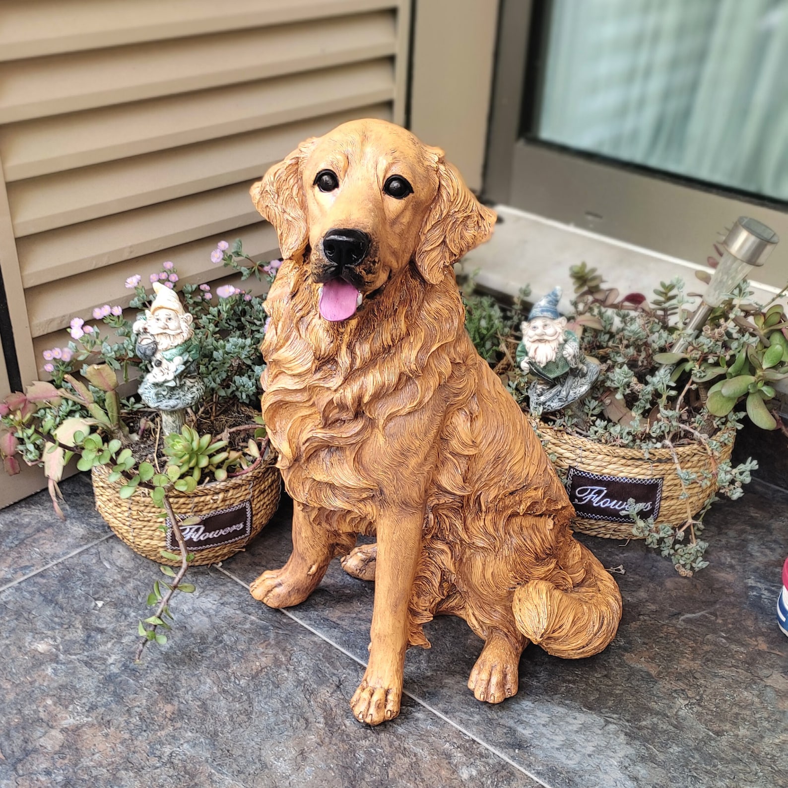 Realistic Golden Retriever Outdoor Statue, Water Resist Light Brown ...