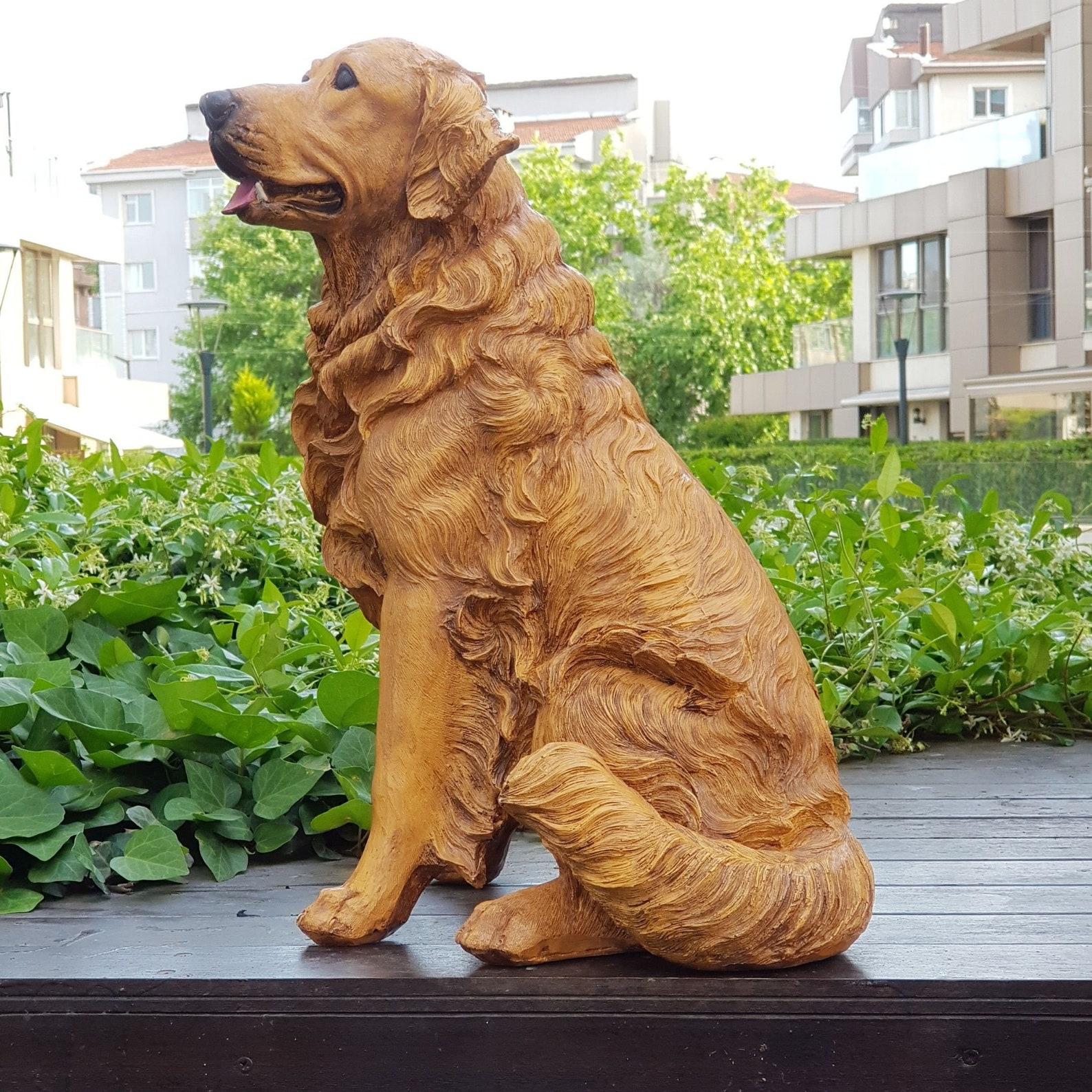 Realistic Golden Retriever Outdoor Statue, Water Resist Light Brown ...