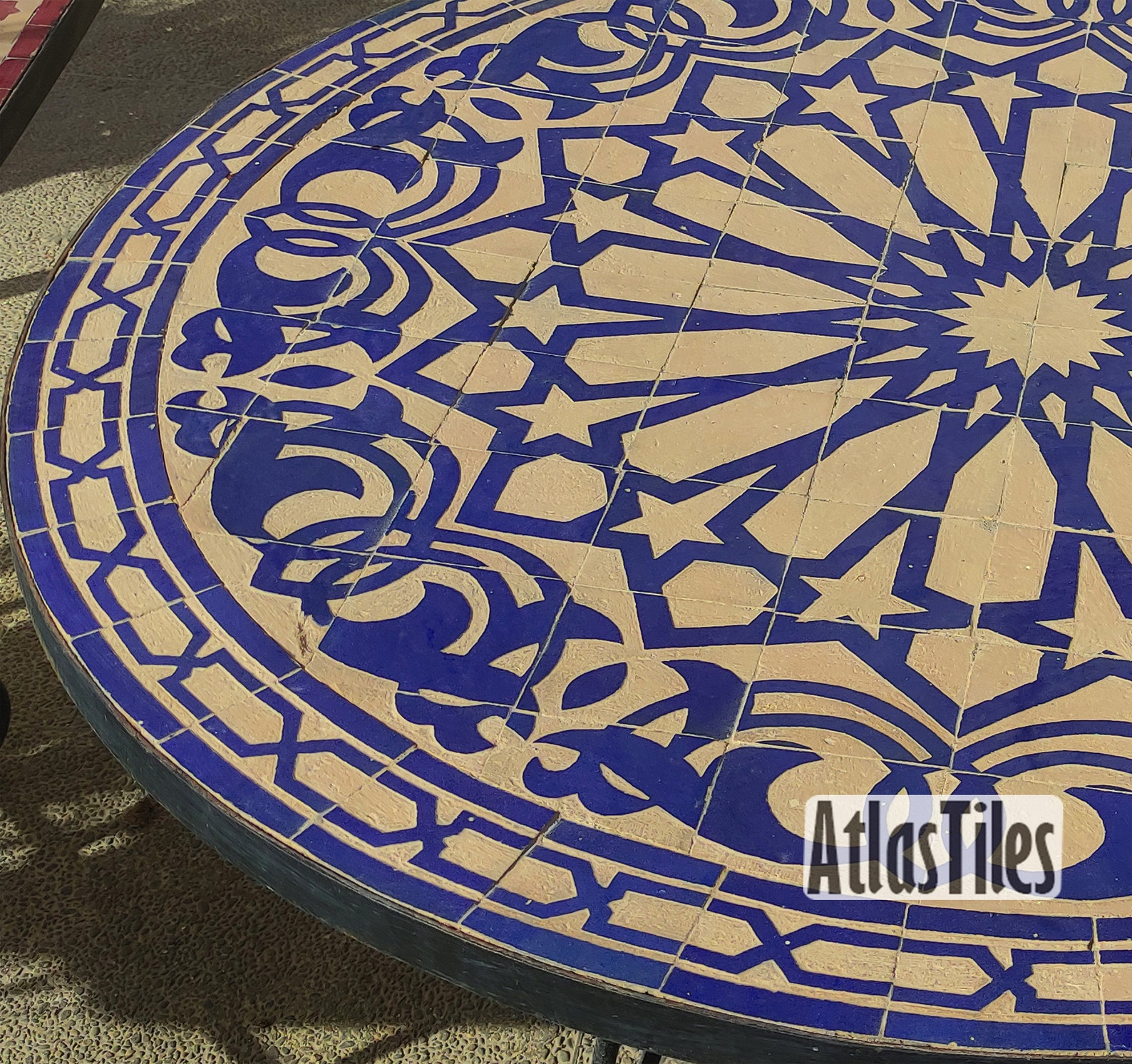 Round Mosaic Table for Outdoor Patio,unique Mosaic Pattern,dinner ...