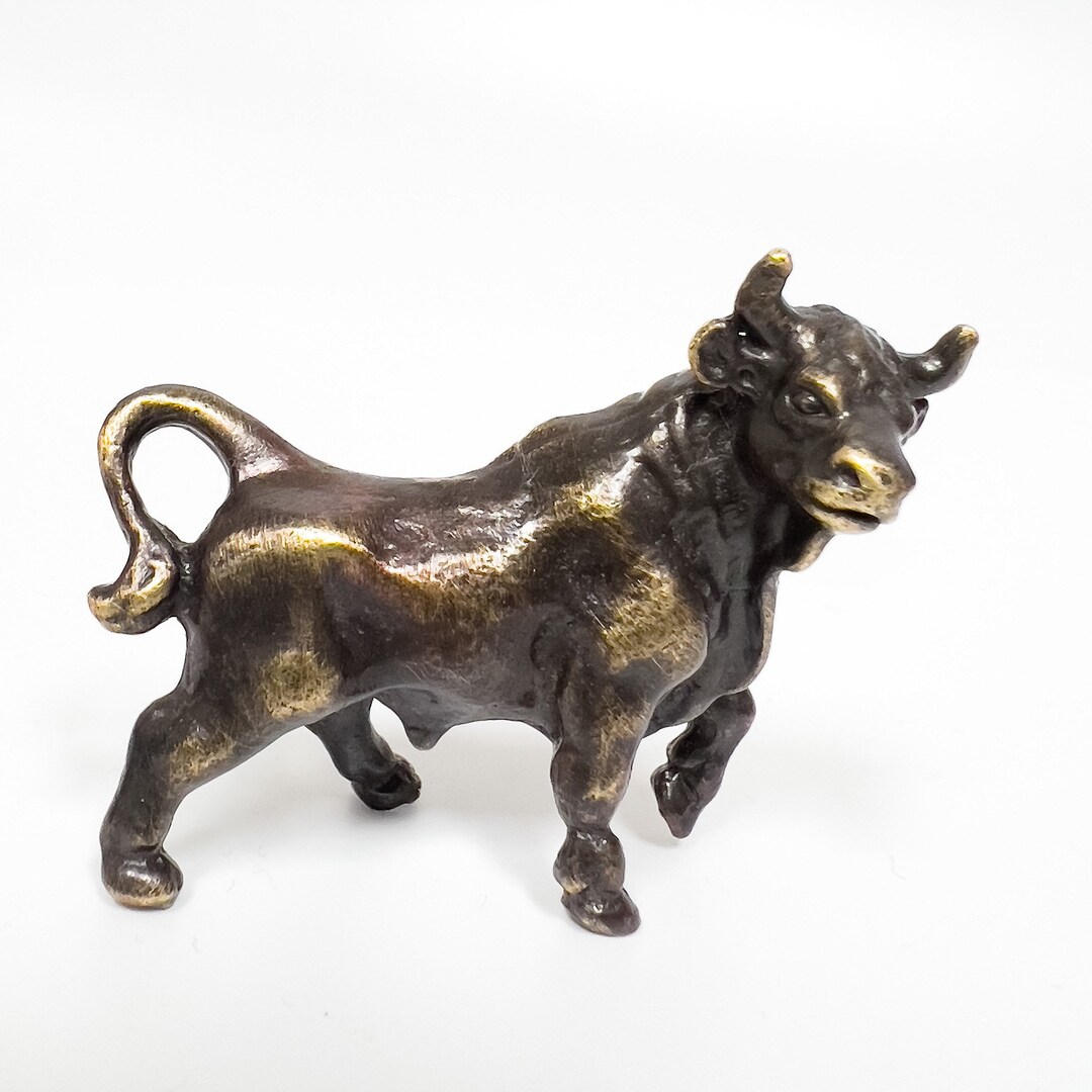 Bronze Bull Statue, Miniature Bull Sculpture, Animal Figurine, Bull ...