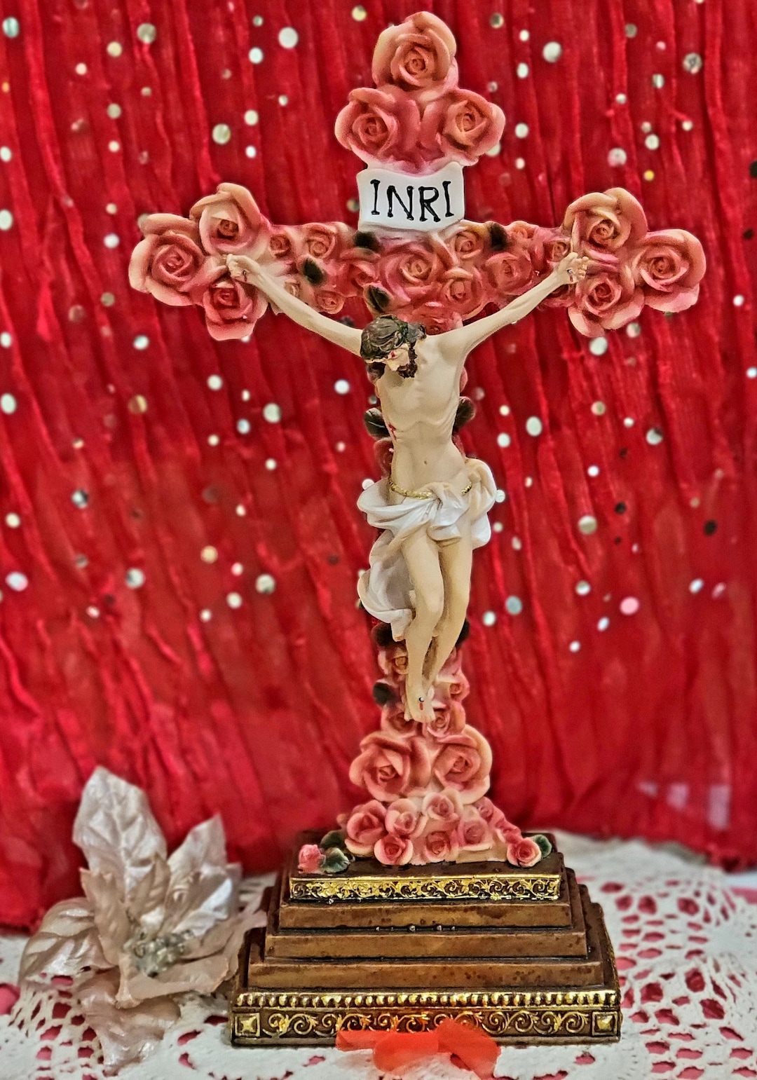 INRI Crucifix With Roses Jesus Christ Table Stand Altar Gold Accents 13 ...