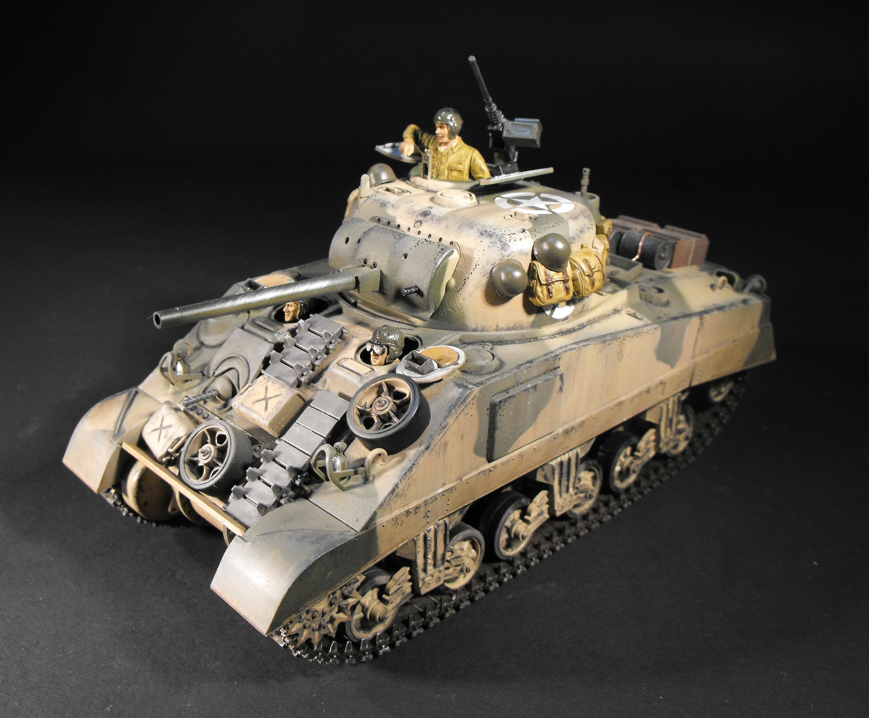 Tamiya Model Magazine Medium Tank M4 Sherman In 1/35 From Tamiya Model Magazine Medium Tank M4 Sherman In 1/35 From