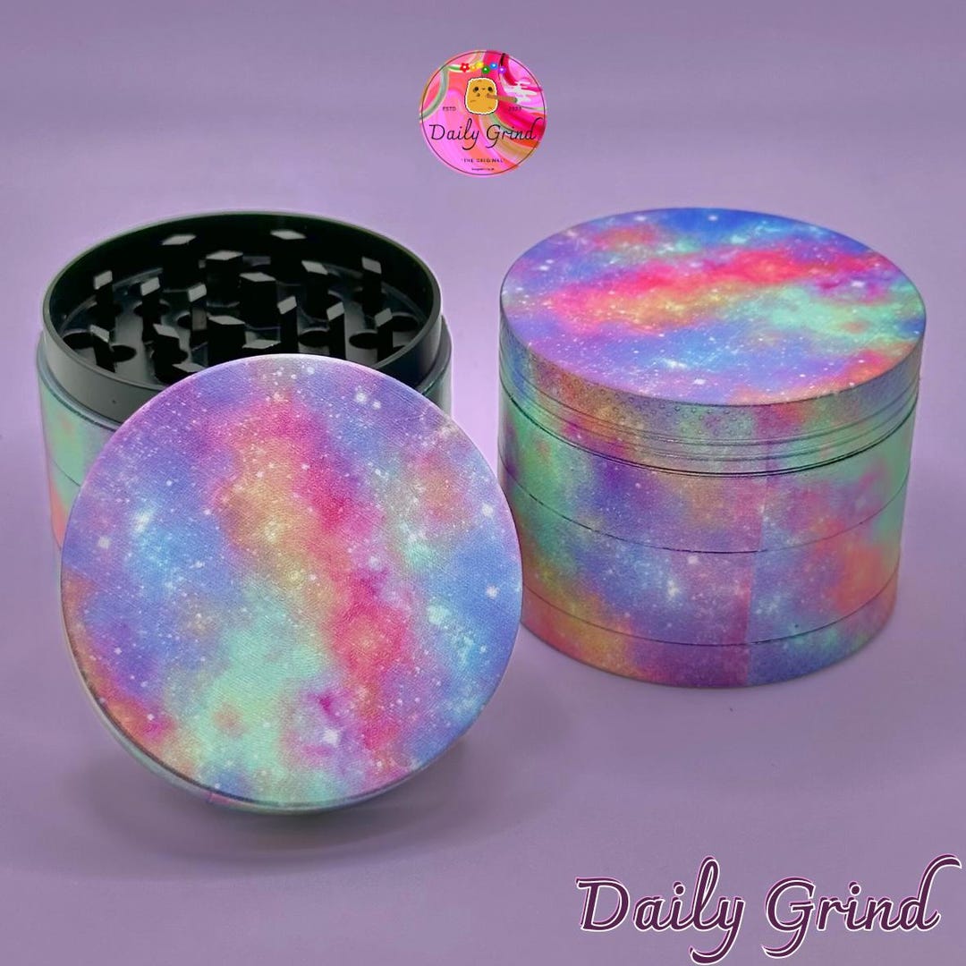 Colourful Galaxy Sweet Milky Way - 50mm 4-piece Metal Custom Tobacco ...