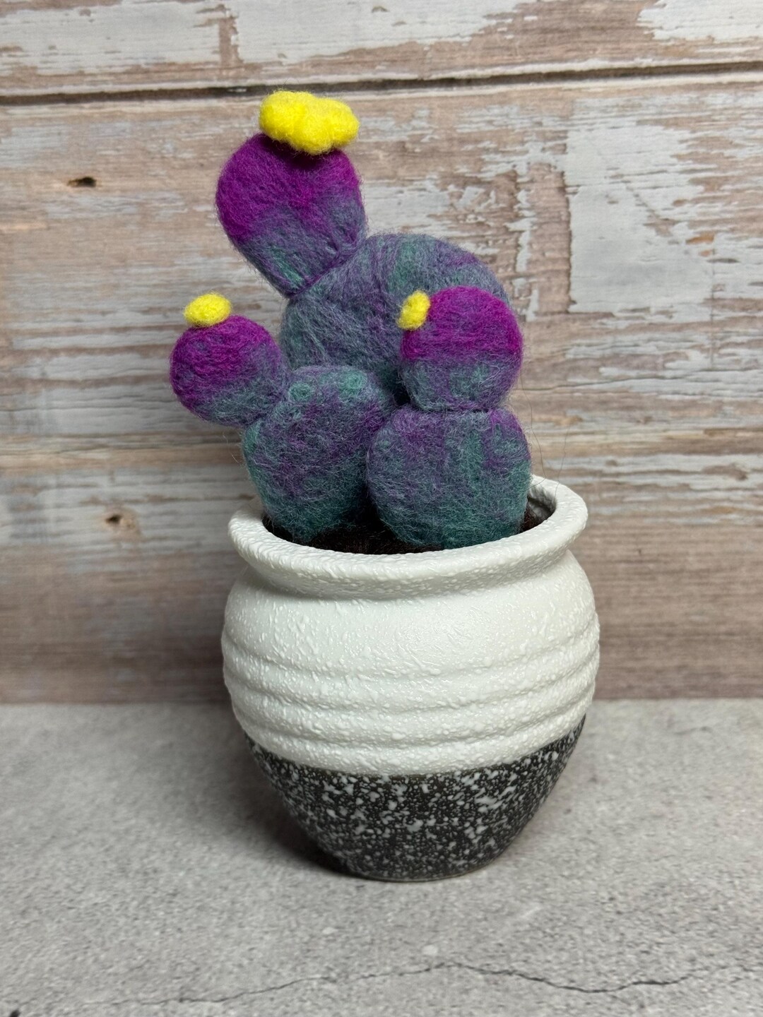 Needle Felted Prickly Pear Cactus Figurine - Etsy