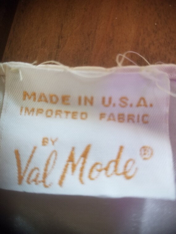 Vintage Val Mode 2 Pc Peignoir Gown and Robe Set - Gem