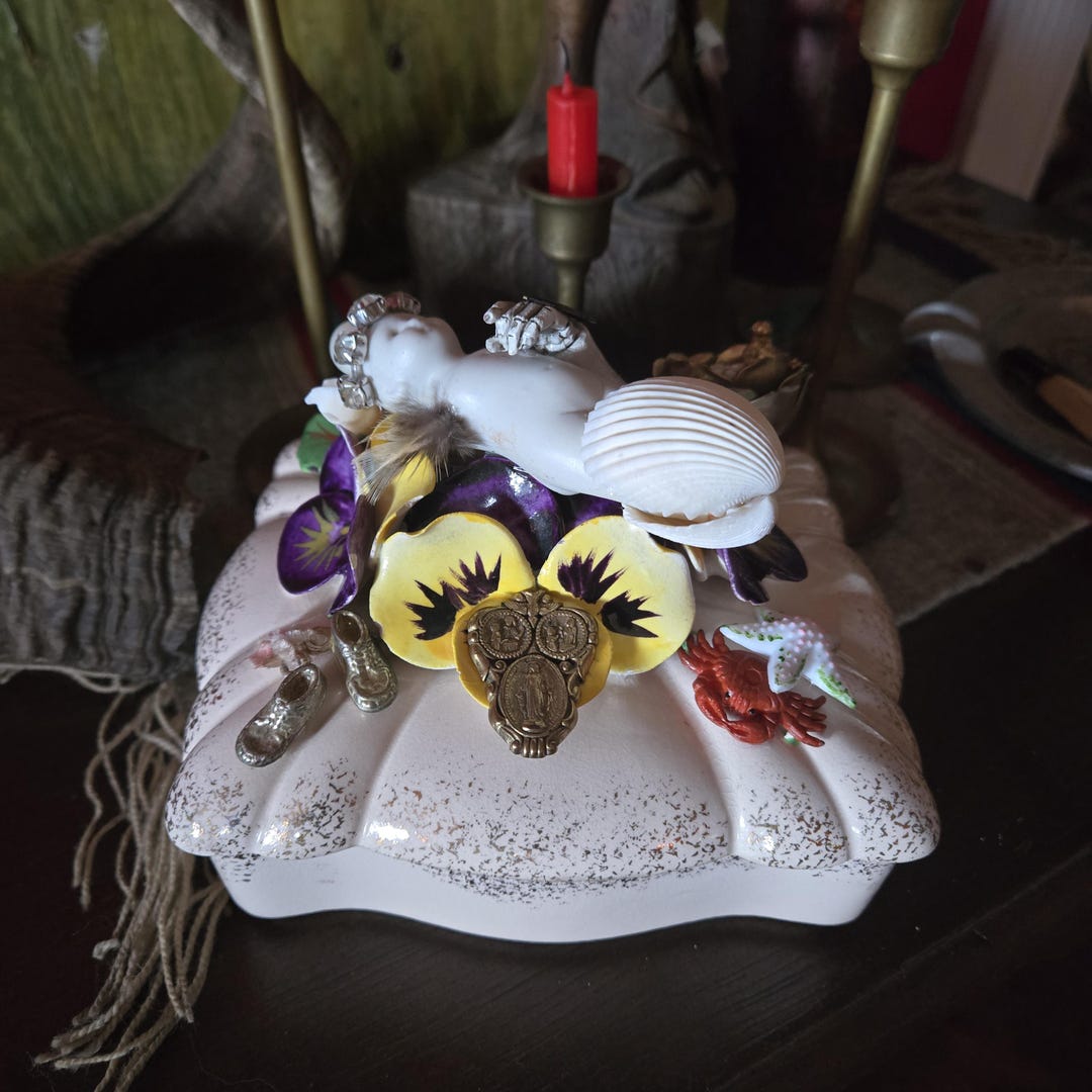 Vintage Candy Dish Altar - Etsy