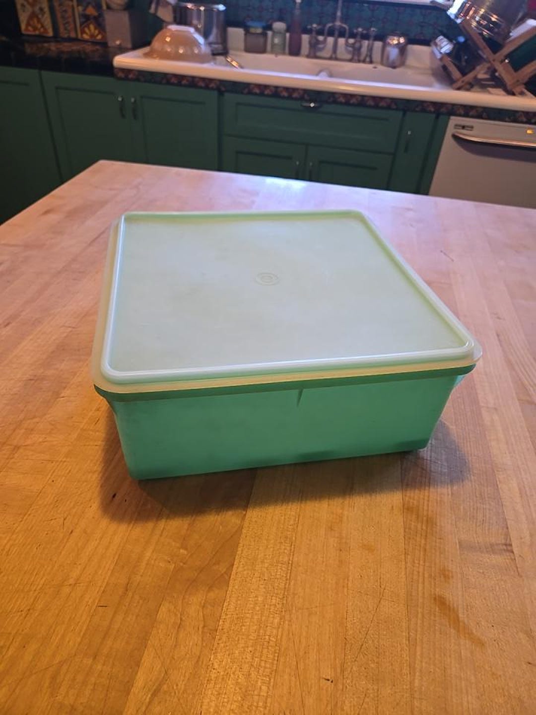 Vintage Tupperware Veggie Keeper - Etsy