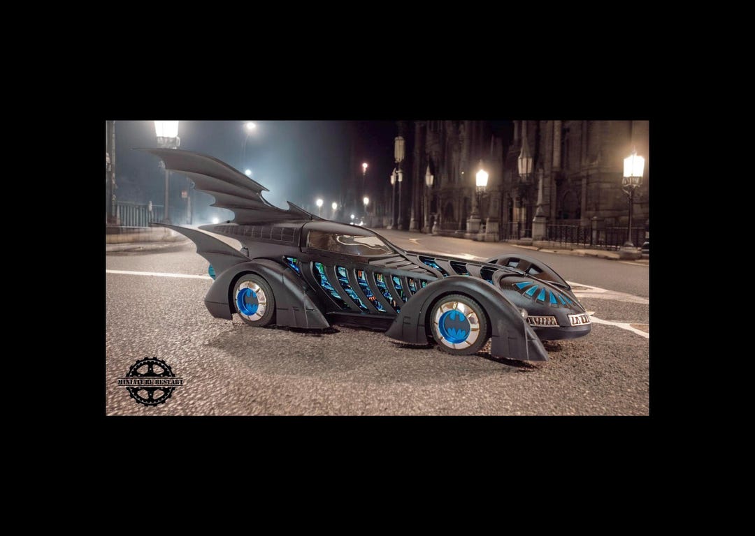 Batmobile Batman Forever Scale 1/24 Model Built and Painted Gebaut Diorama Star Wars , Hand Made ...