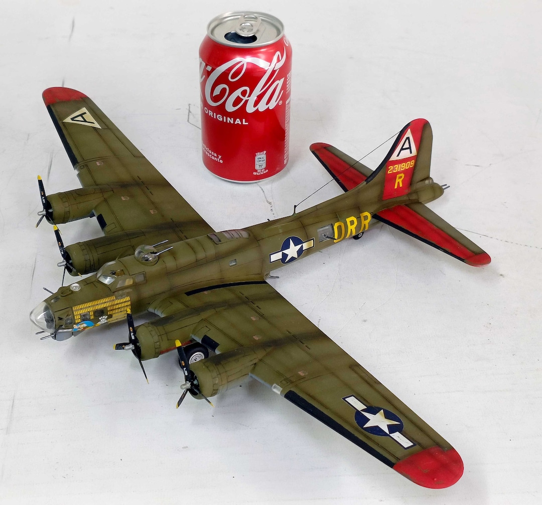 B-17 Flying Fortress 1/72 Scale Model Built Painted Gebaut Epoxy ...