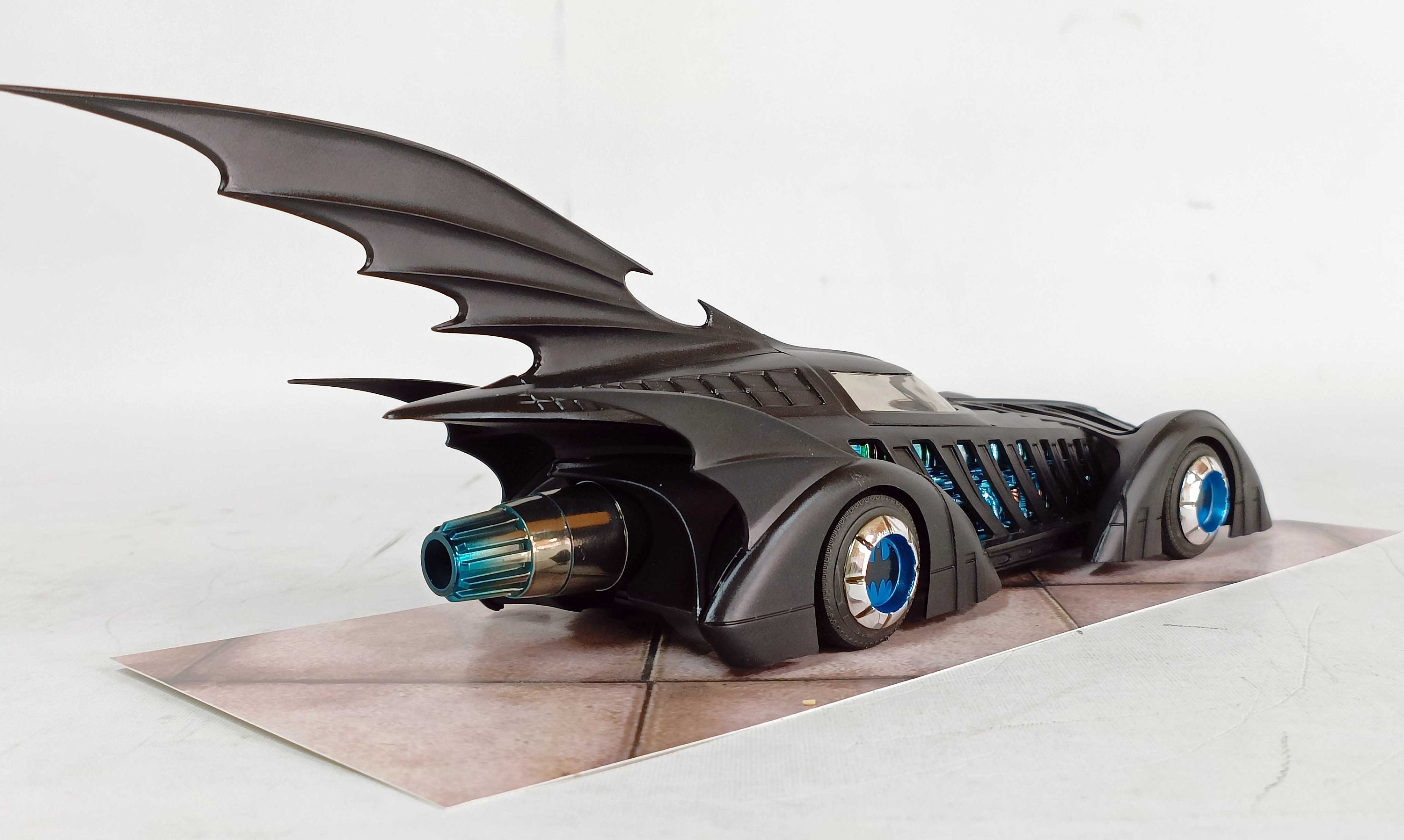 Batmobile Batman Forever Scale 1/24 Model Built and Painted Gebaut Diorama Star Wars , Hand Made ...
