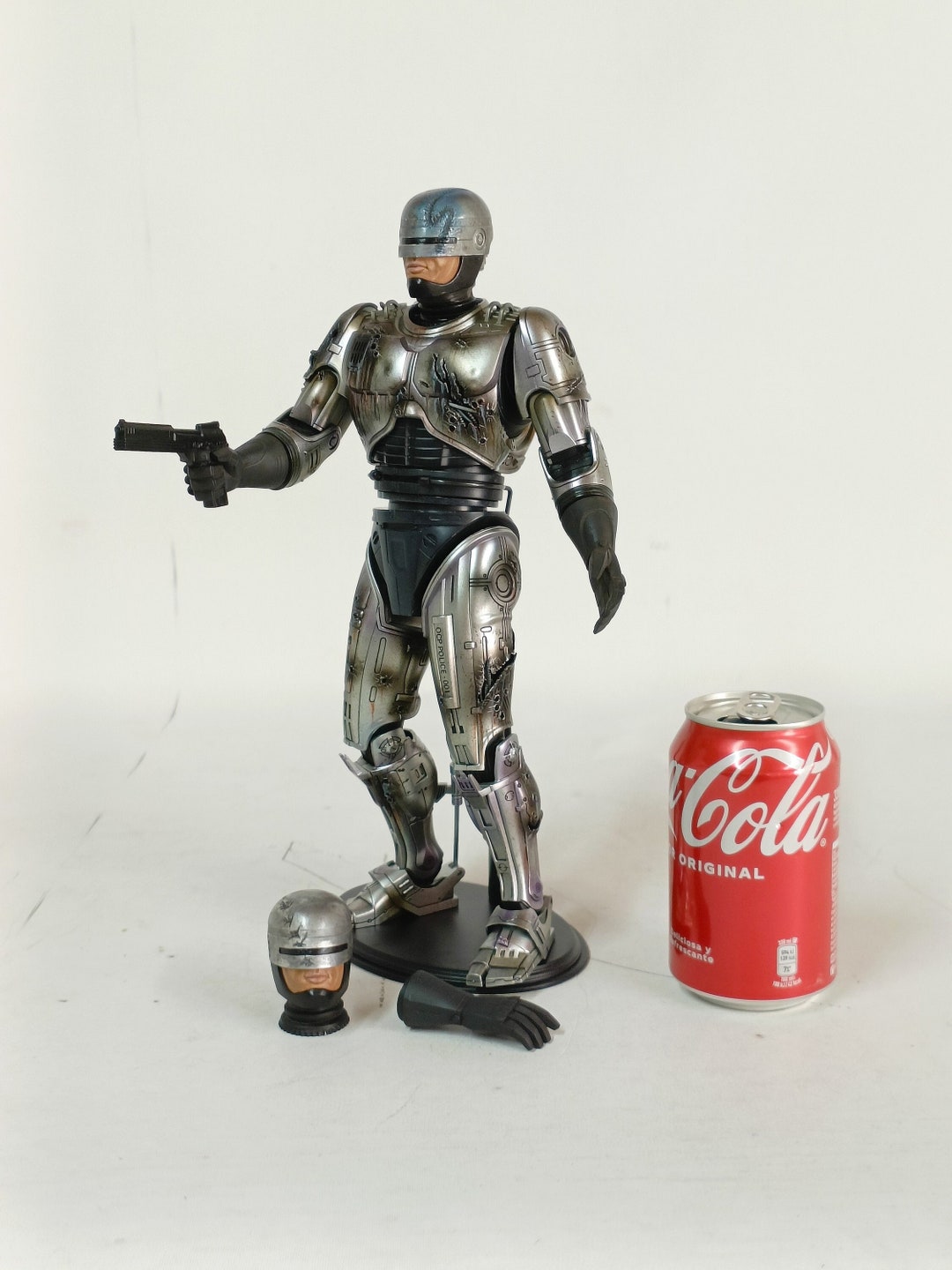 Robocop Battle Damaged . Prop Resin Figure. No Hot Toys , Sideshow , 1/ ...
