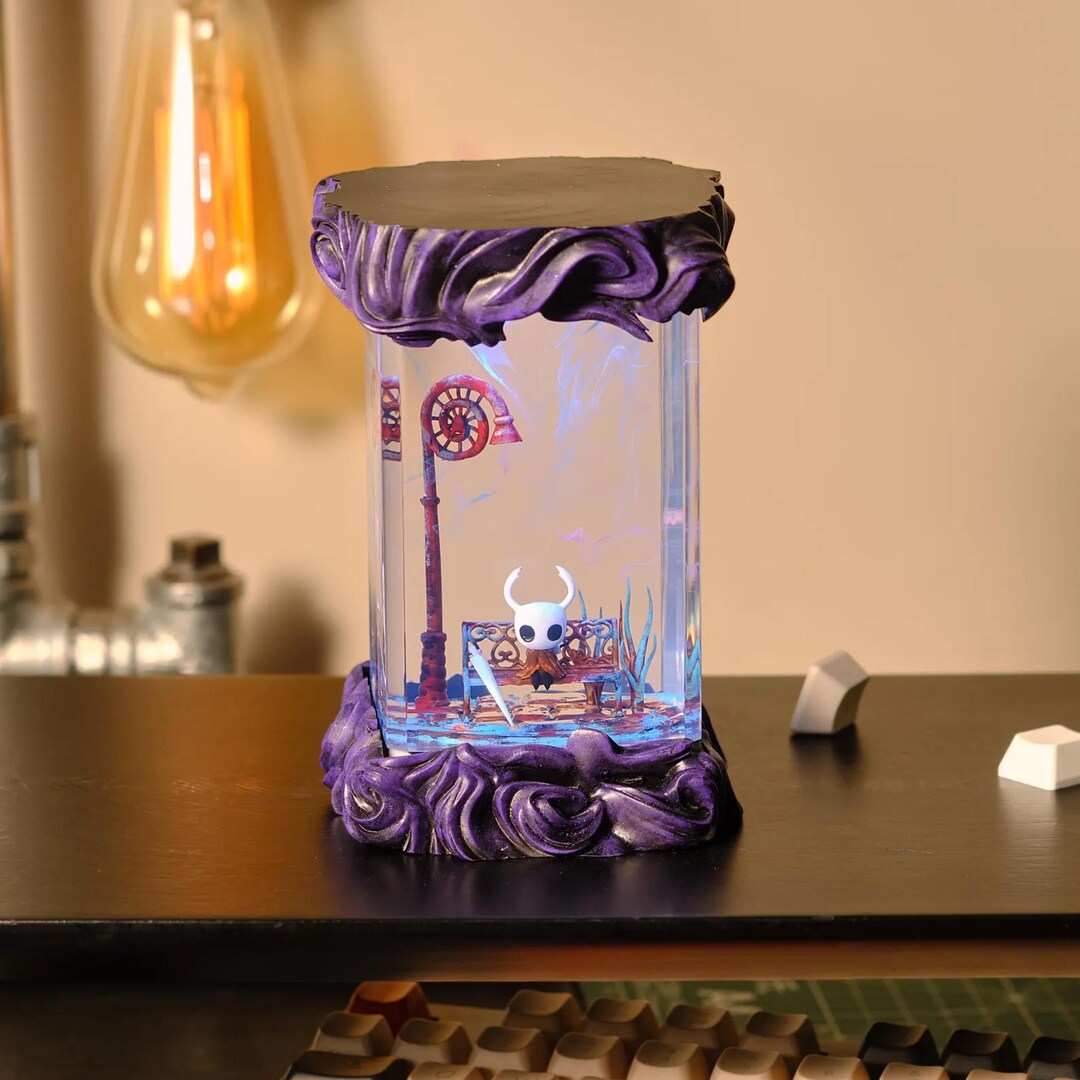 Custom Diorama Epoxy Resin Night Light: Personalized Gift for Gamer ...