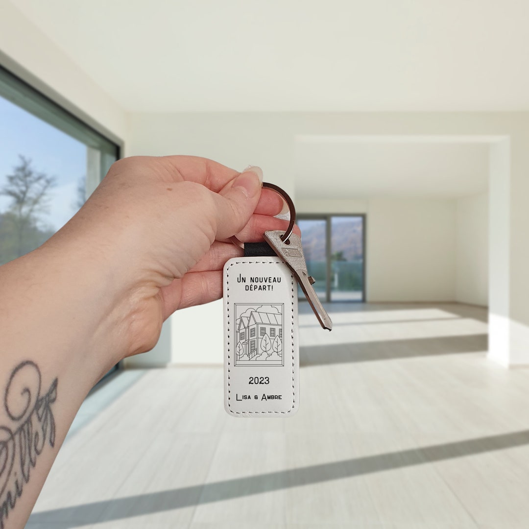 Personalized Leather Apartment Keychain - A New Beginning - Move-in ...