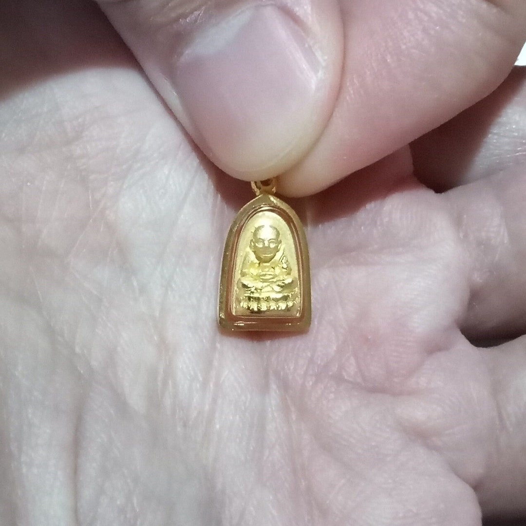 Good Luck Talisman Asian Spiritual Jewelry Handmade 18k Gold Pendant ...