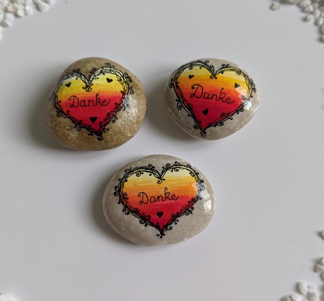 Mitbringsel Stein Herz Danke kleine Kiesel bemalt lackiert Rot Gelb - Etsy.de