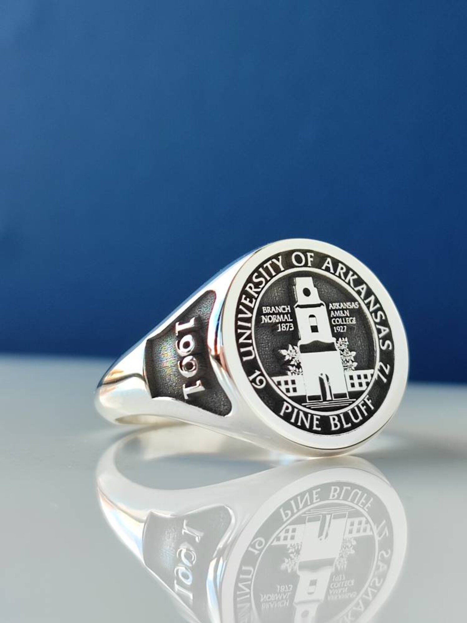 Sterling Silver University Ring, Graduation Gift, Custom Crest - Etsy