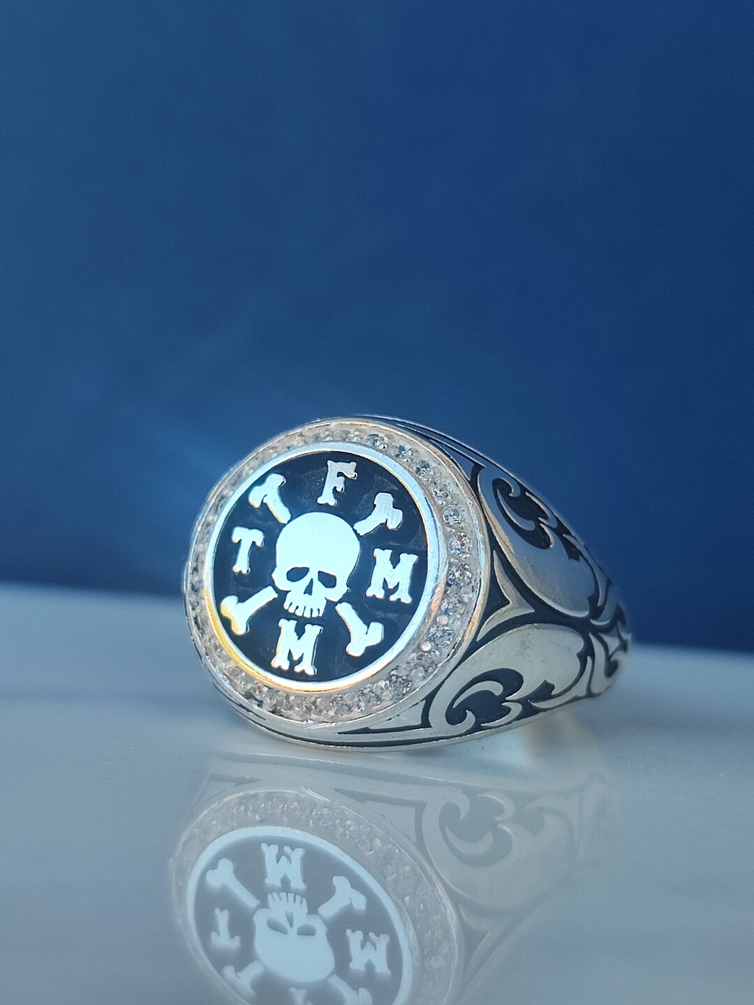 Family Crest Coat of Arms Shield Signet Ring, Sterling Silver ...