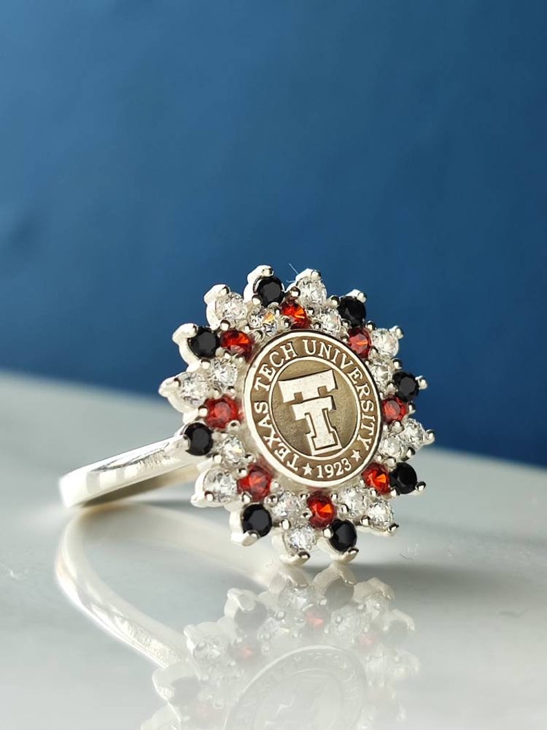 Personalized Gold Women’s University Class Ring With Birthstone, Ideal ...