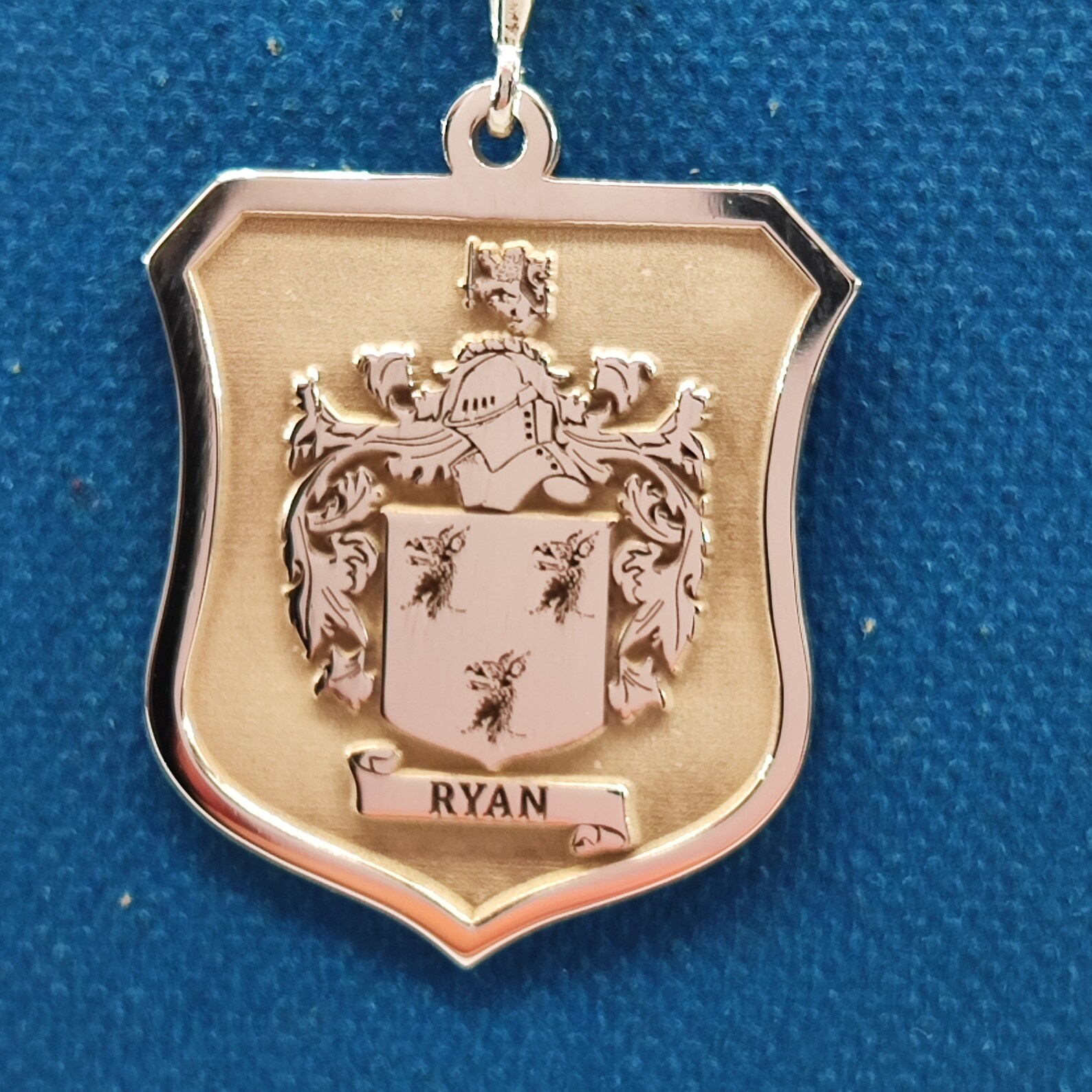 Family Crest Pendant, Gift for Her, Family Crest Necklace, Coat of Arms ...