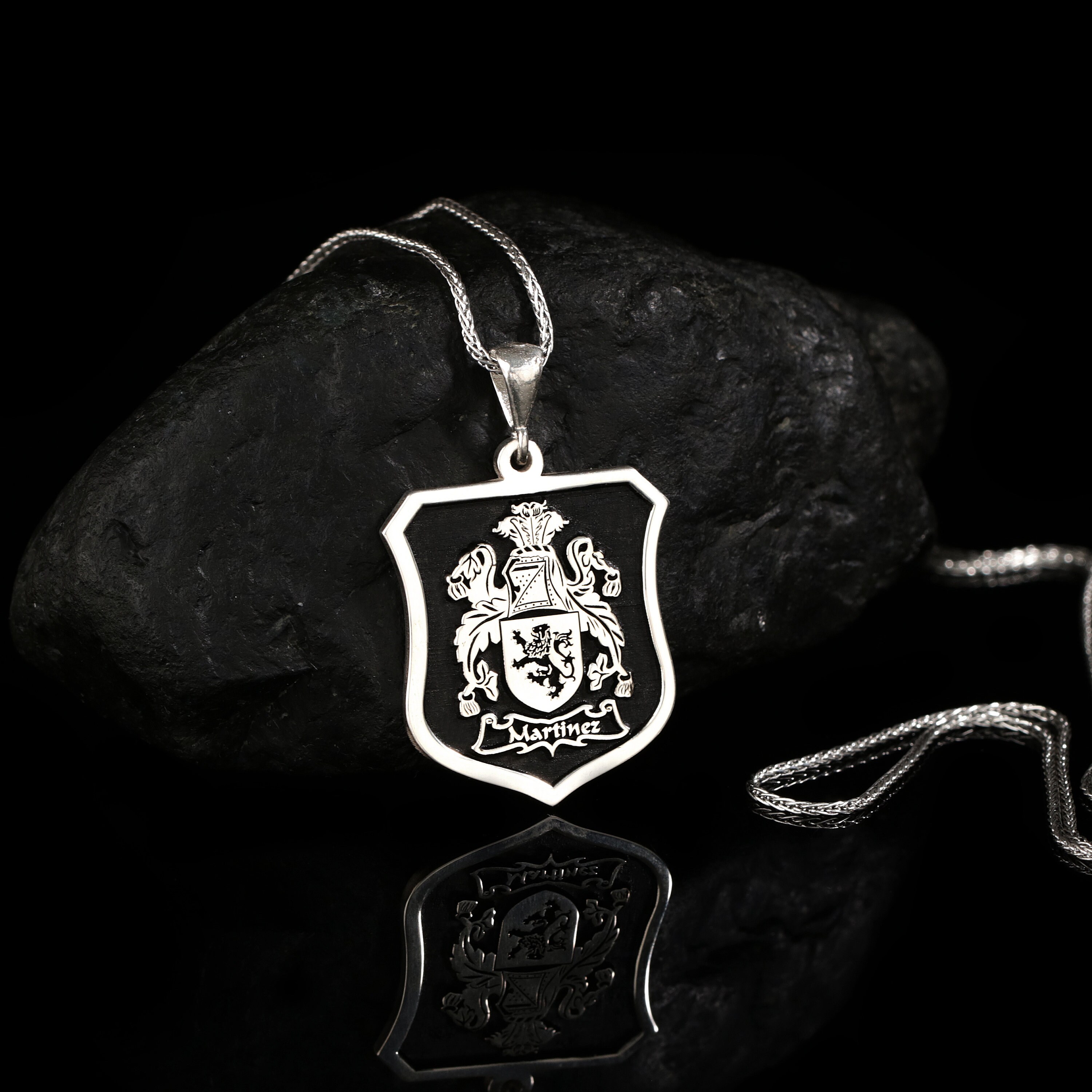 Family Crest Pendant, Gift for Her, Family Crest Necklace, Coat of Arms ...