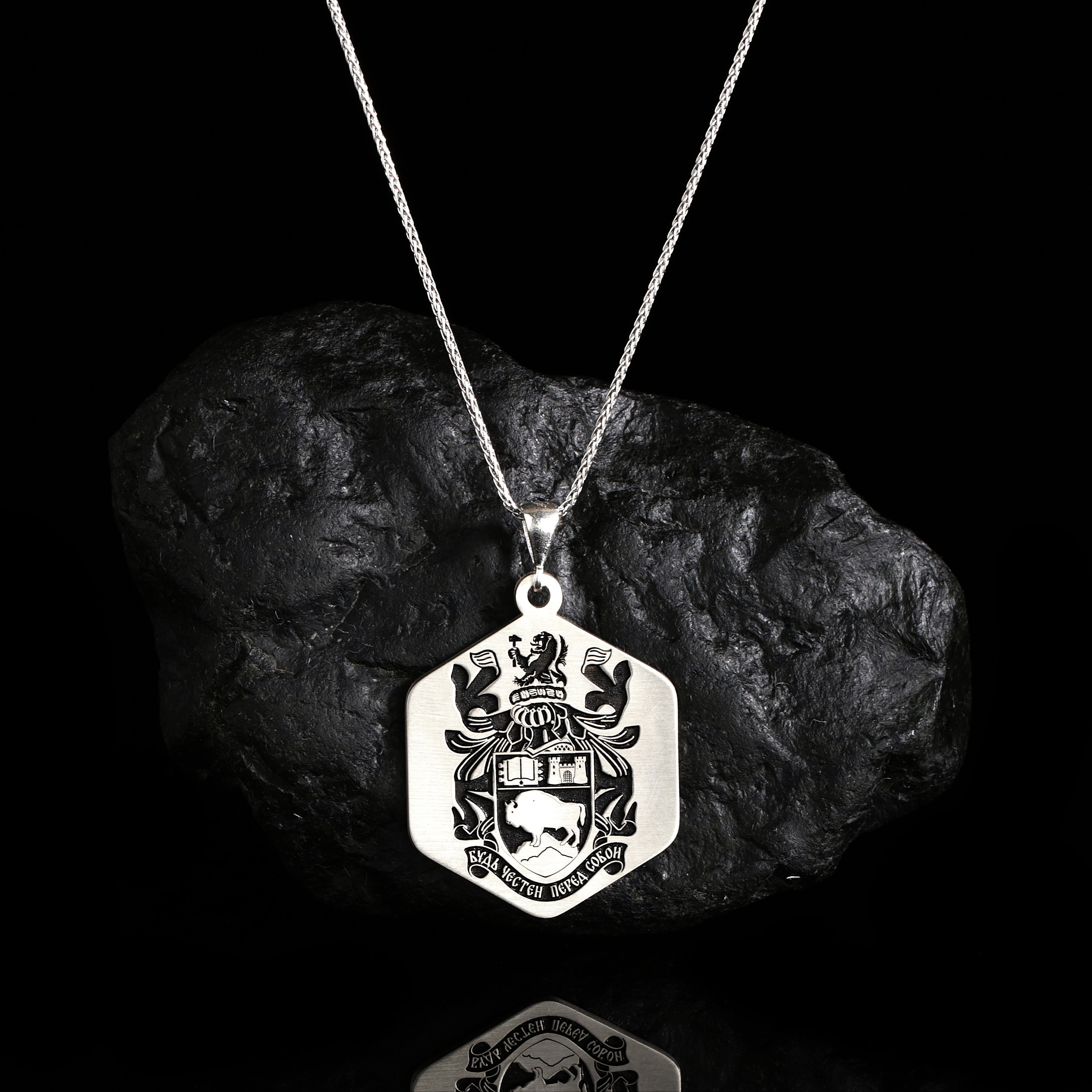 Coat of Arms Necklace, Family Crest Necklace, Custom Signet Pendant ...