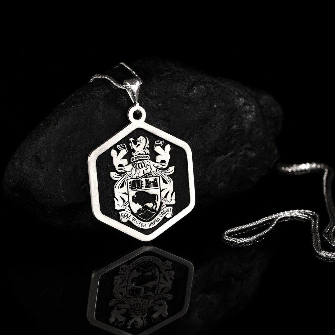 Coat of Arms Necklace, Family Crest Necklace, Custom Signet Pendant ...