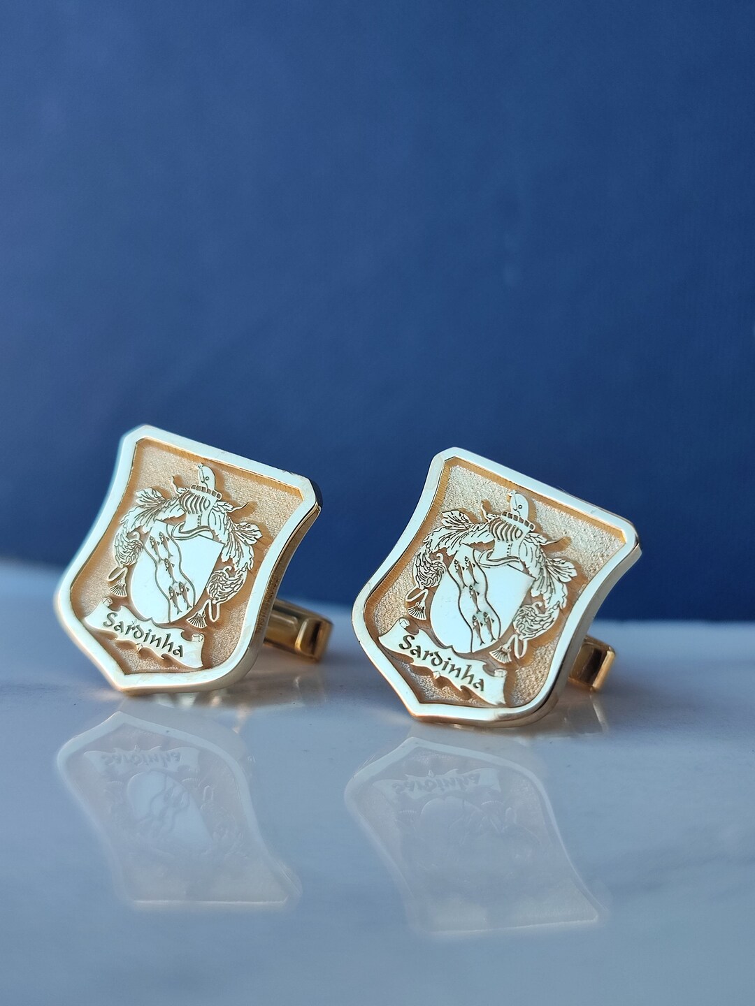 Coat of Arms Cufflinks, Family Crest Cufflinks, Custom Signet Cufllinks ...