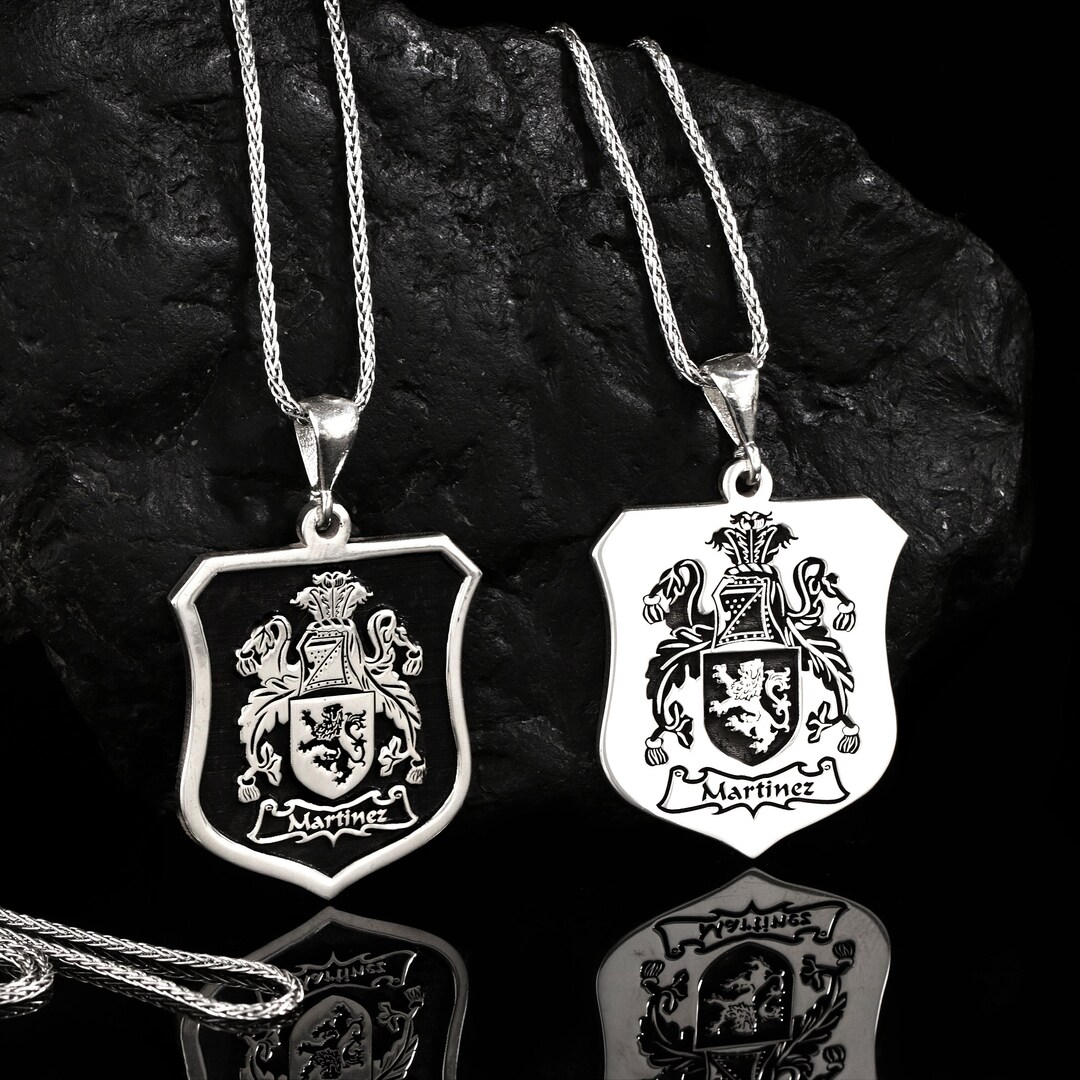 Family Crest Pendant, Gift for Her, Family Crest Necklace, Coat of Arms ...