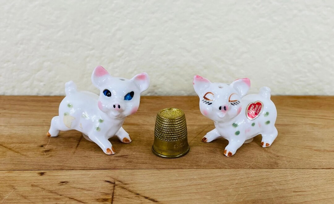 Mini Pig Salt and Pepper Shakers, Small Bone China Made in Japan Pig ...