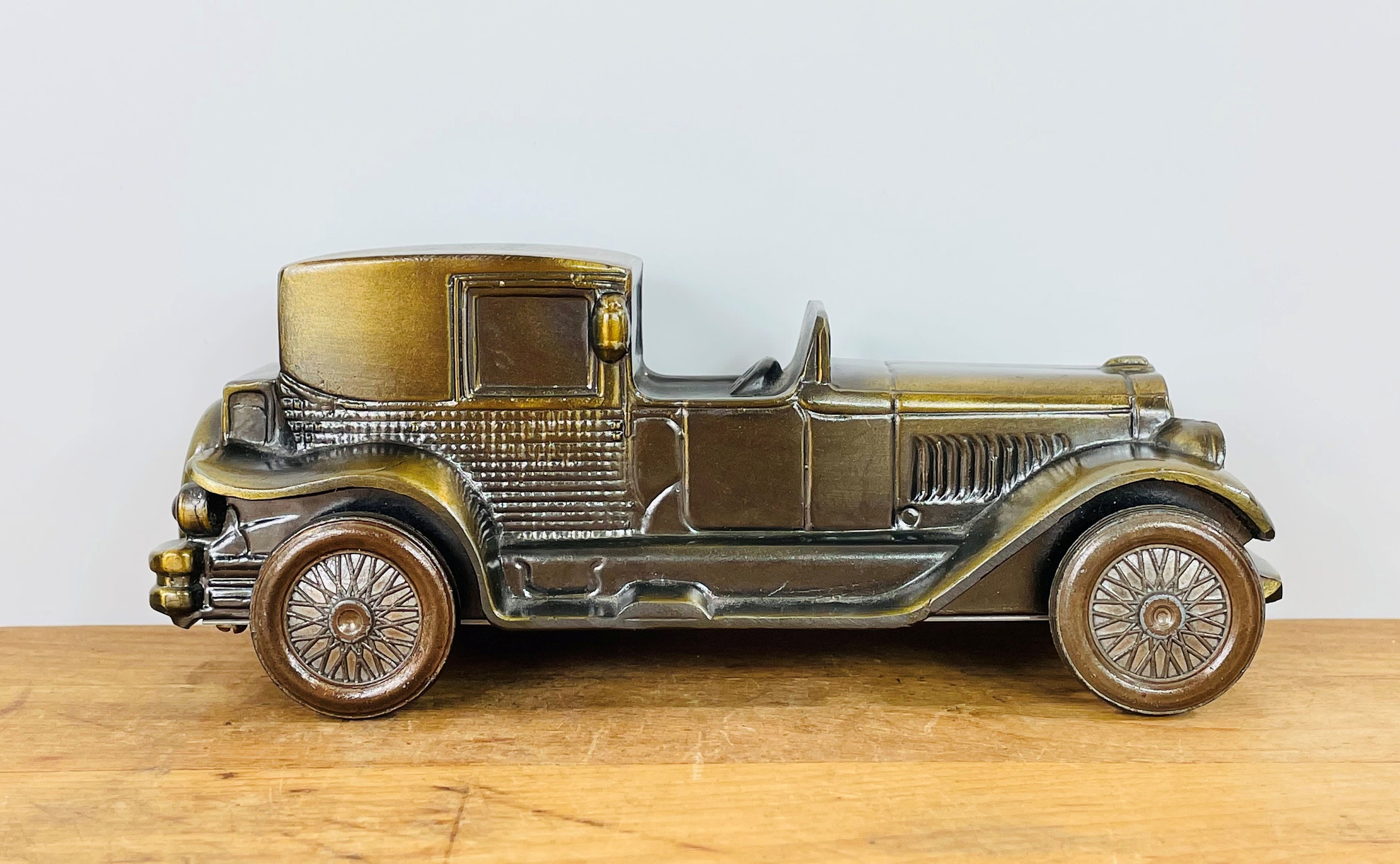 Cast Metal Car Bank by Banthrico Inc. Chicago, IL, 1927 Lincoln ...
